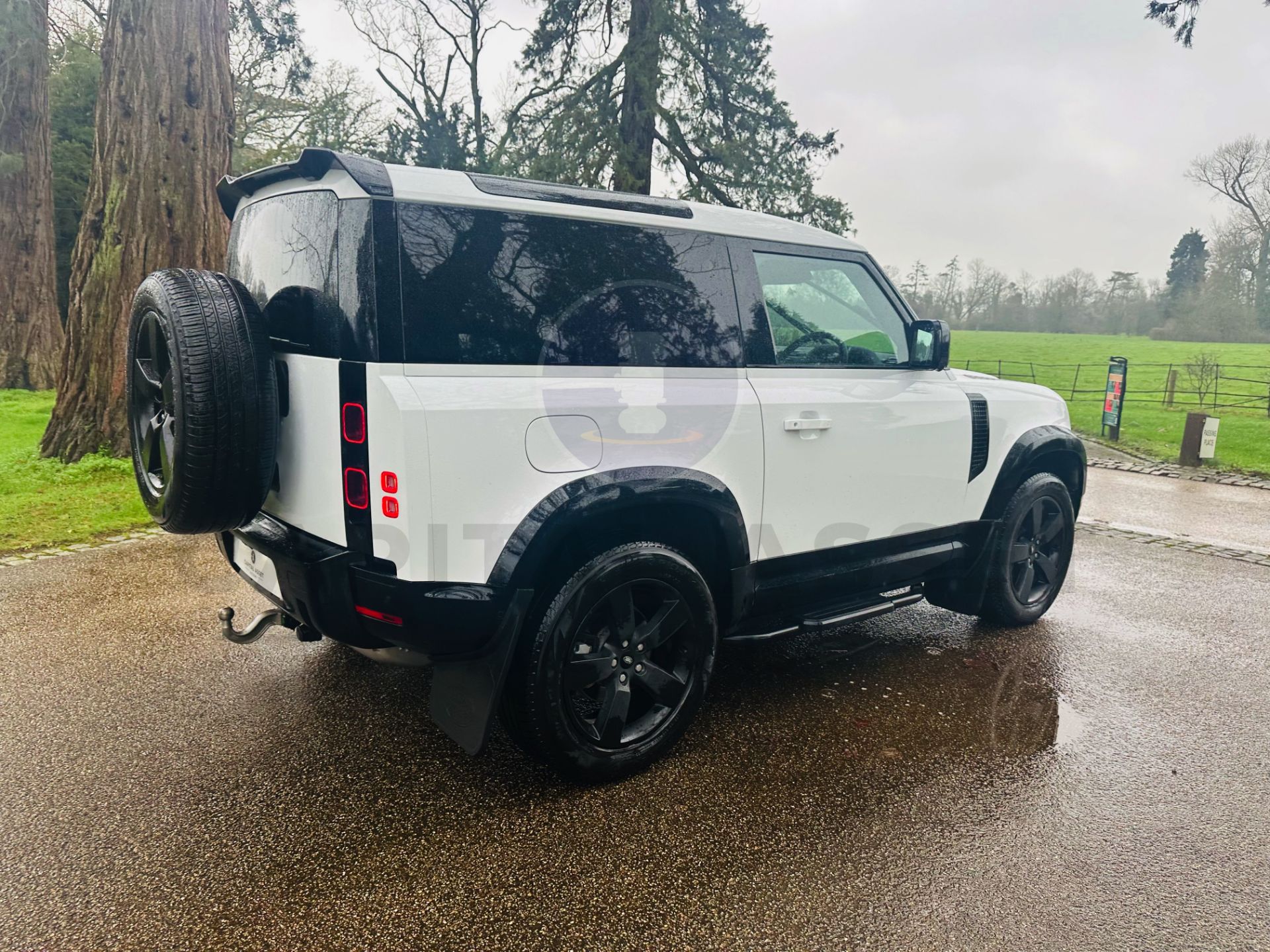 LAND ROVER DEFENDER 90 3.0D MHEV AUTO - HARD TOP - 25 REG - ONLY 2K ...