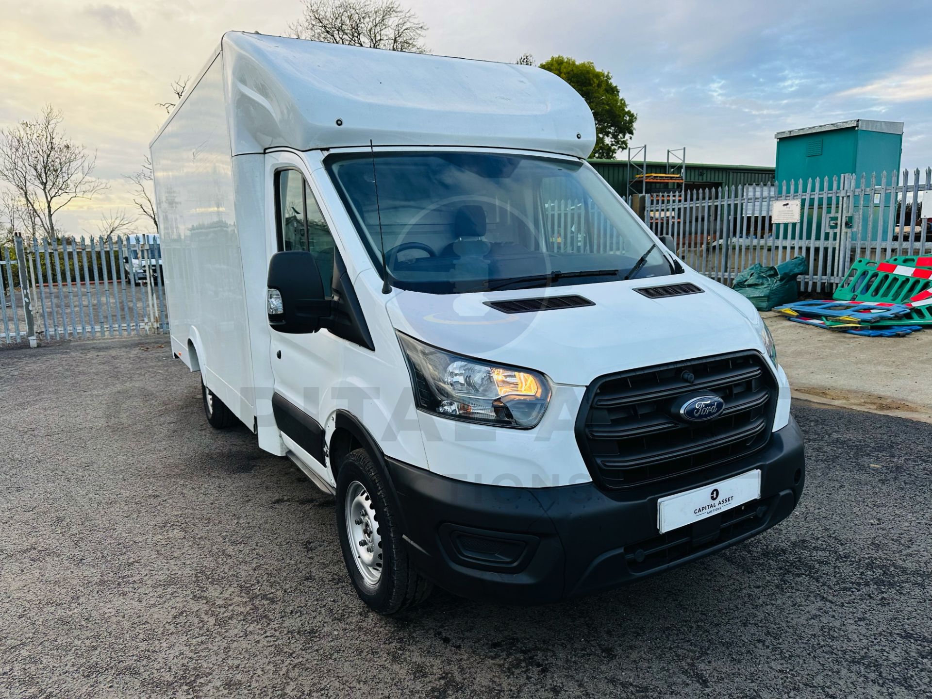 FORD TRANSIT 130 T350L RWD LOW LOADER DATE OF REGISTRATION: 2022 '72 ...