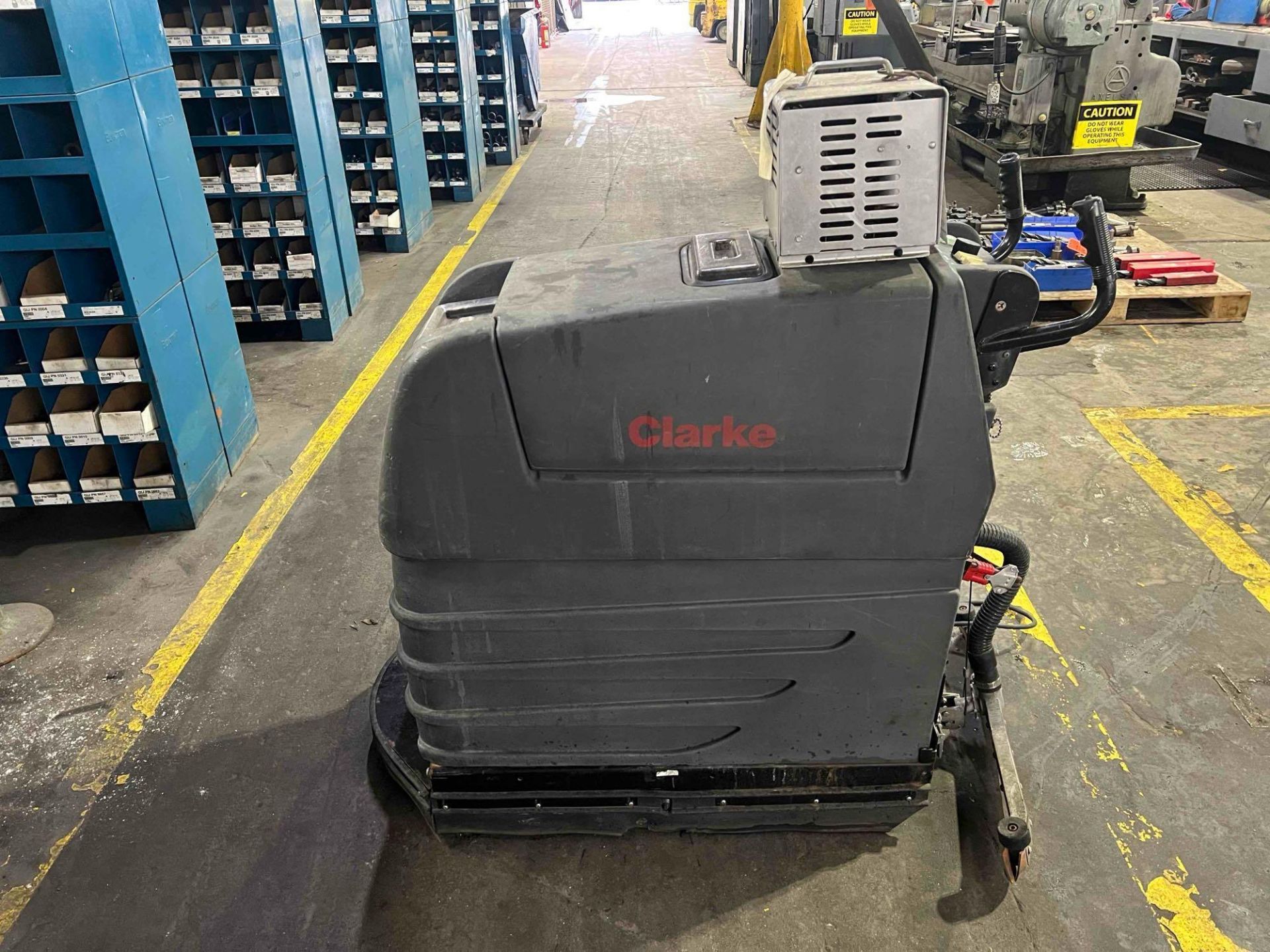 Clarke Vision 20BT 24VDC floor cleaner with Clarke 24V charger (LATE ...