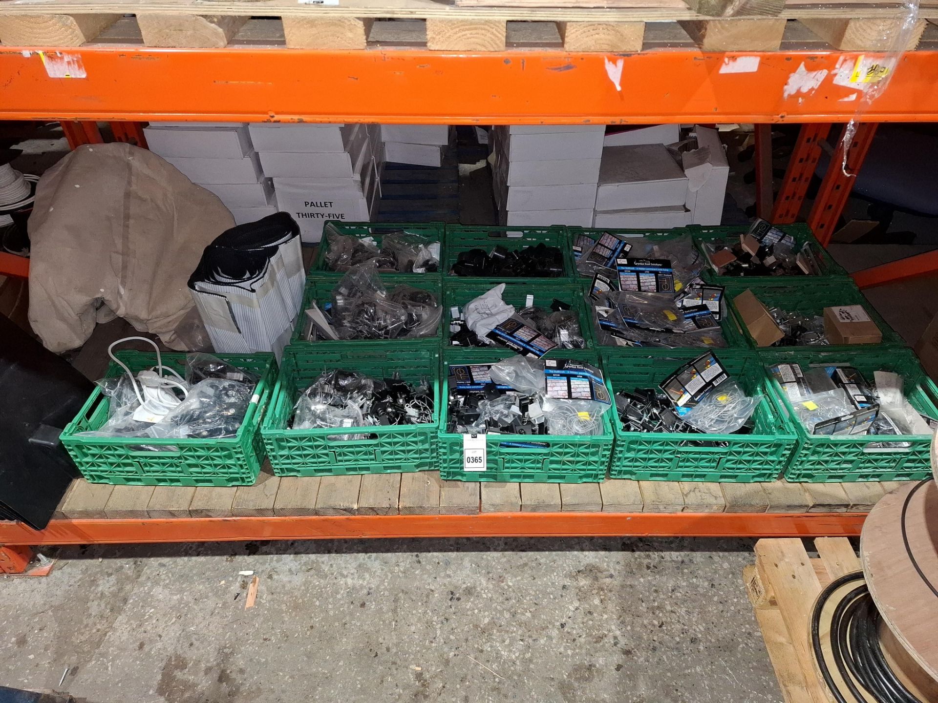 FULL MIXED BAY LOT CONTAINING GENIUS ROOF SOLUTIONS THE HALLHOOK A ...