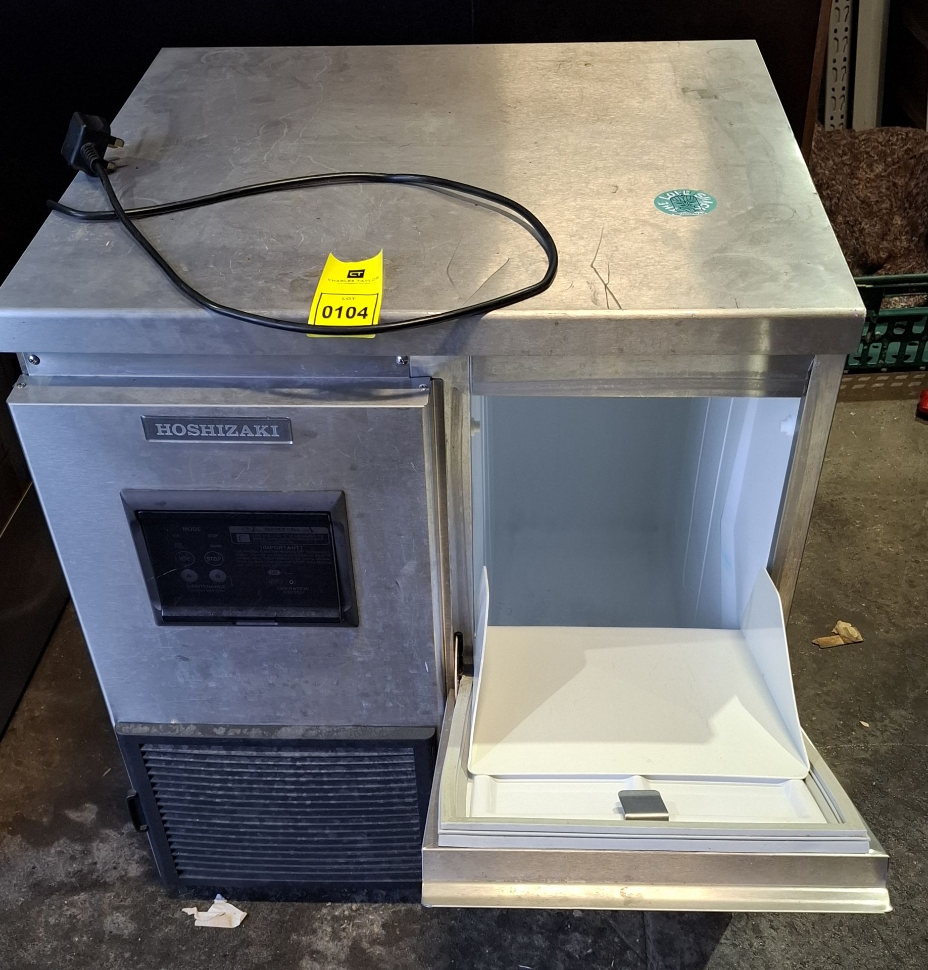 1 X HOSHIZAKI COMMERCIAL ICE MAKER SERIAL NUMBER F11521