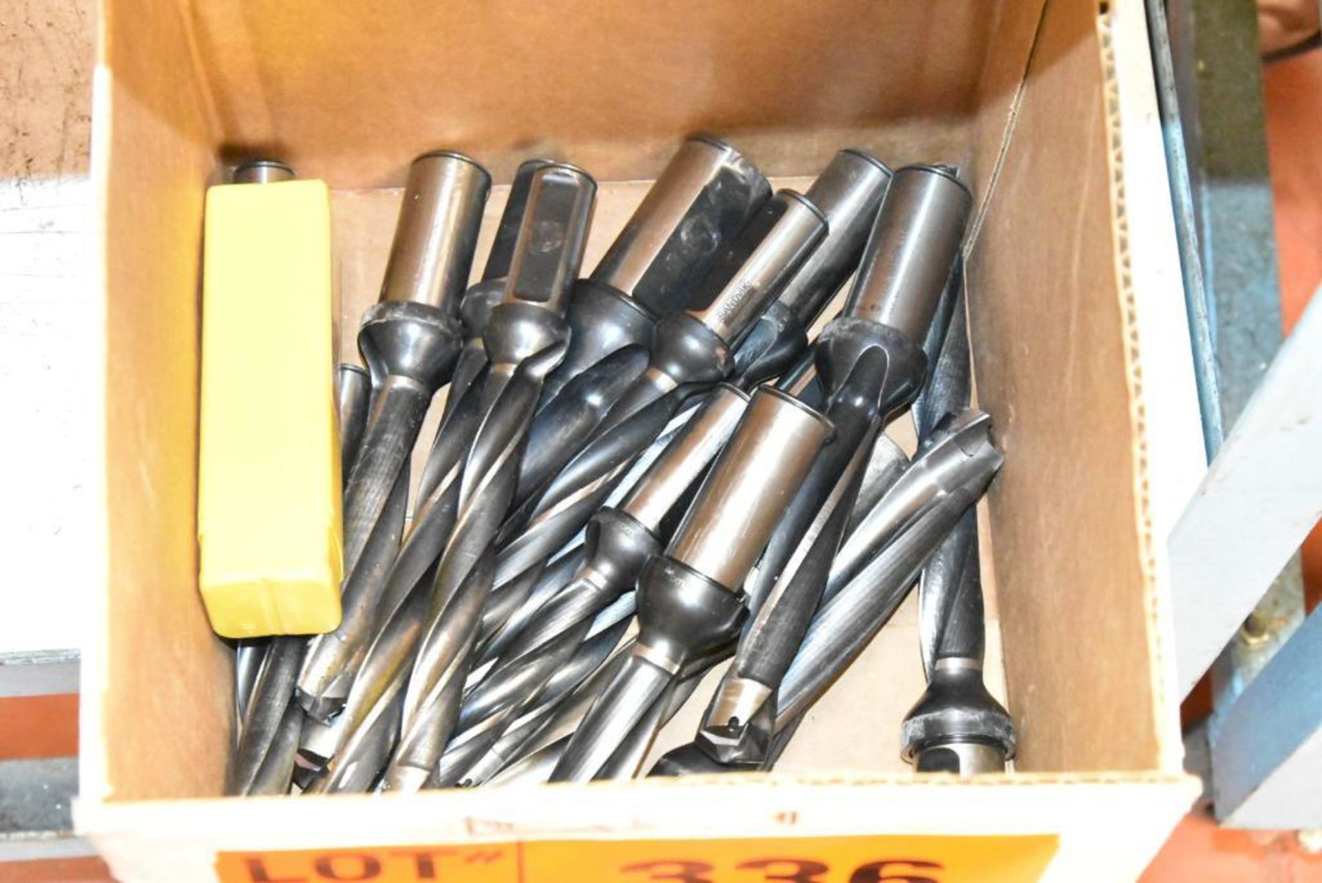 LOT/ COOLANT THRU DRILLS (LOCATED AT 565 DES ECOLES, DRUMMONDVILLE, QC ...