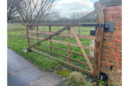 WOODEN GATE 13FT X 4FT
