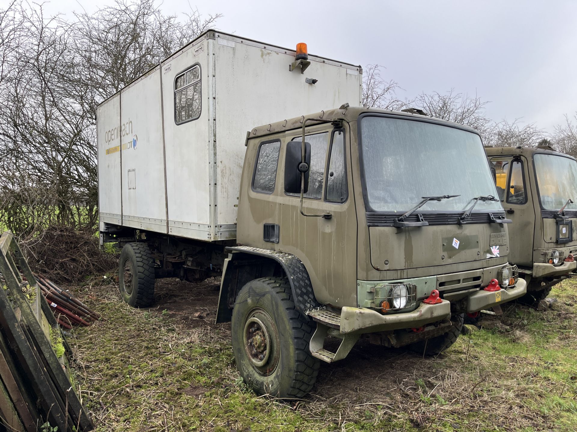 LEYLAND DAF ARMY WAGON WITH CONTAINER