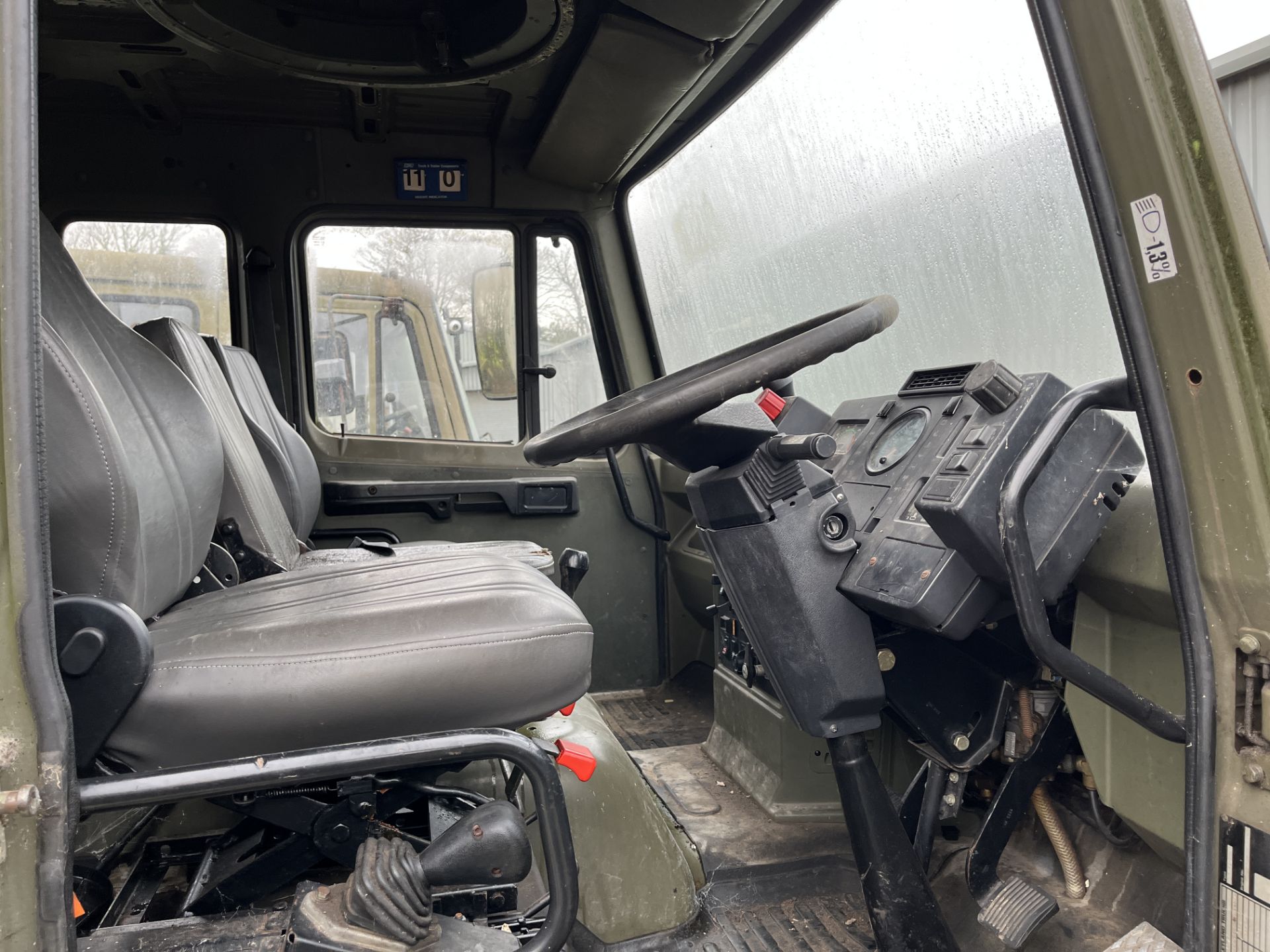 LEYLAND DAF ARMY WAGON WITH CONTAINER
