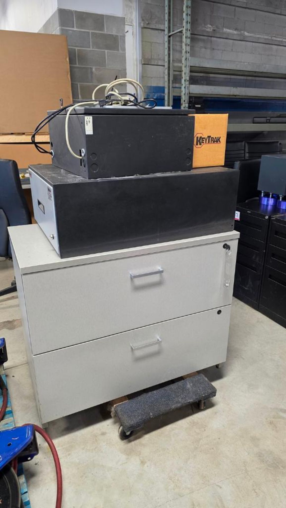 KEYTRAK KEY DRAWER W/ TOUCH SCREEN PC CABINET ETC.