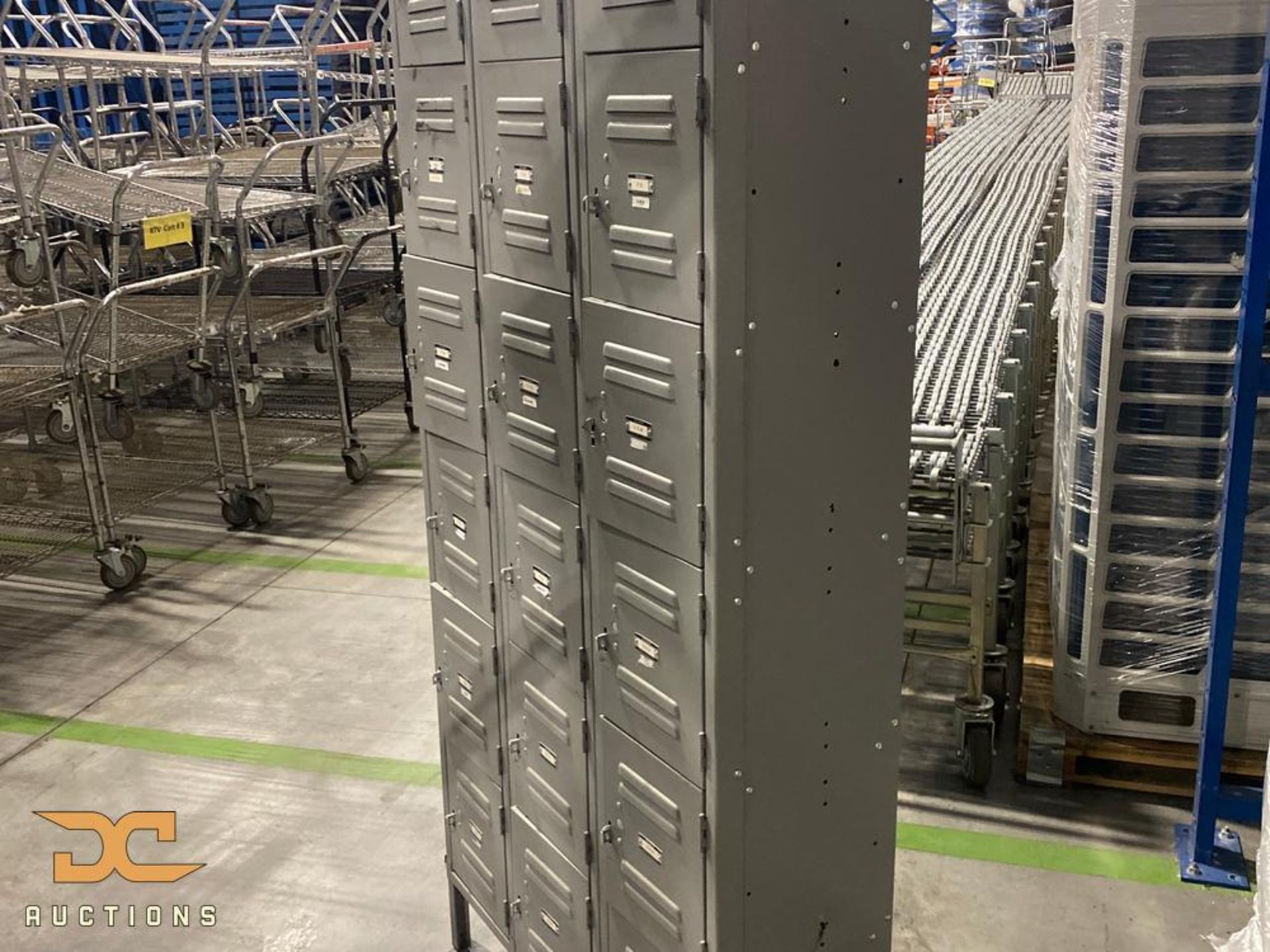 { Choice of lots: 14 (P) } (4) Locker Sections | 36" x 12" x 78" | 18 ...