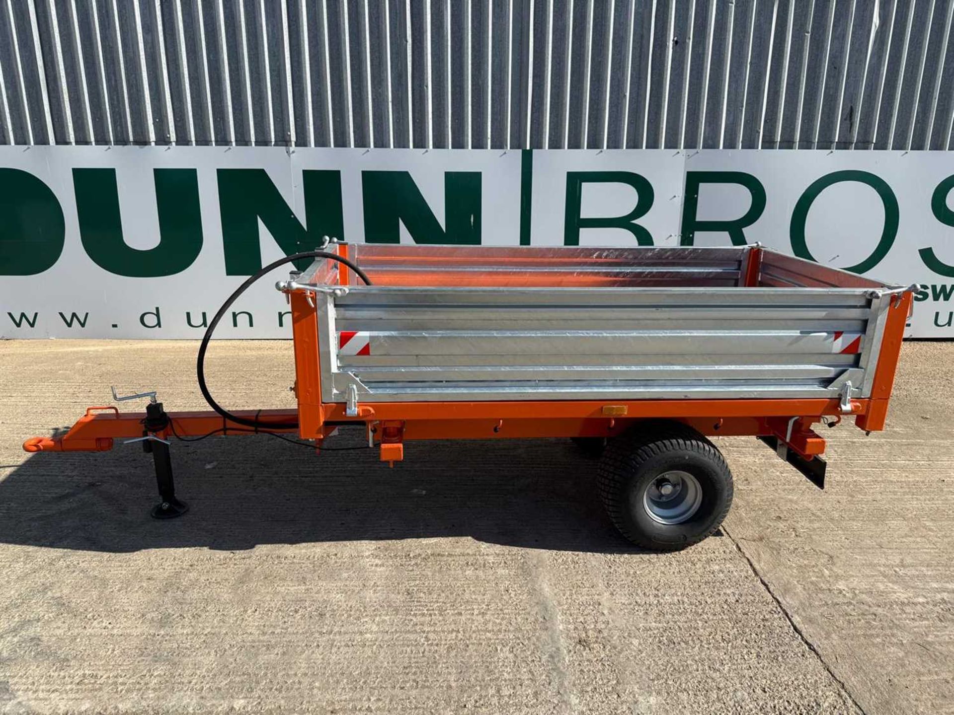 Unused 205T Single Axel 3 Way Tipping Trailer On Mini Floatation Tyres ...