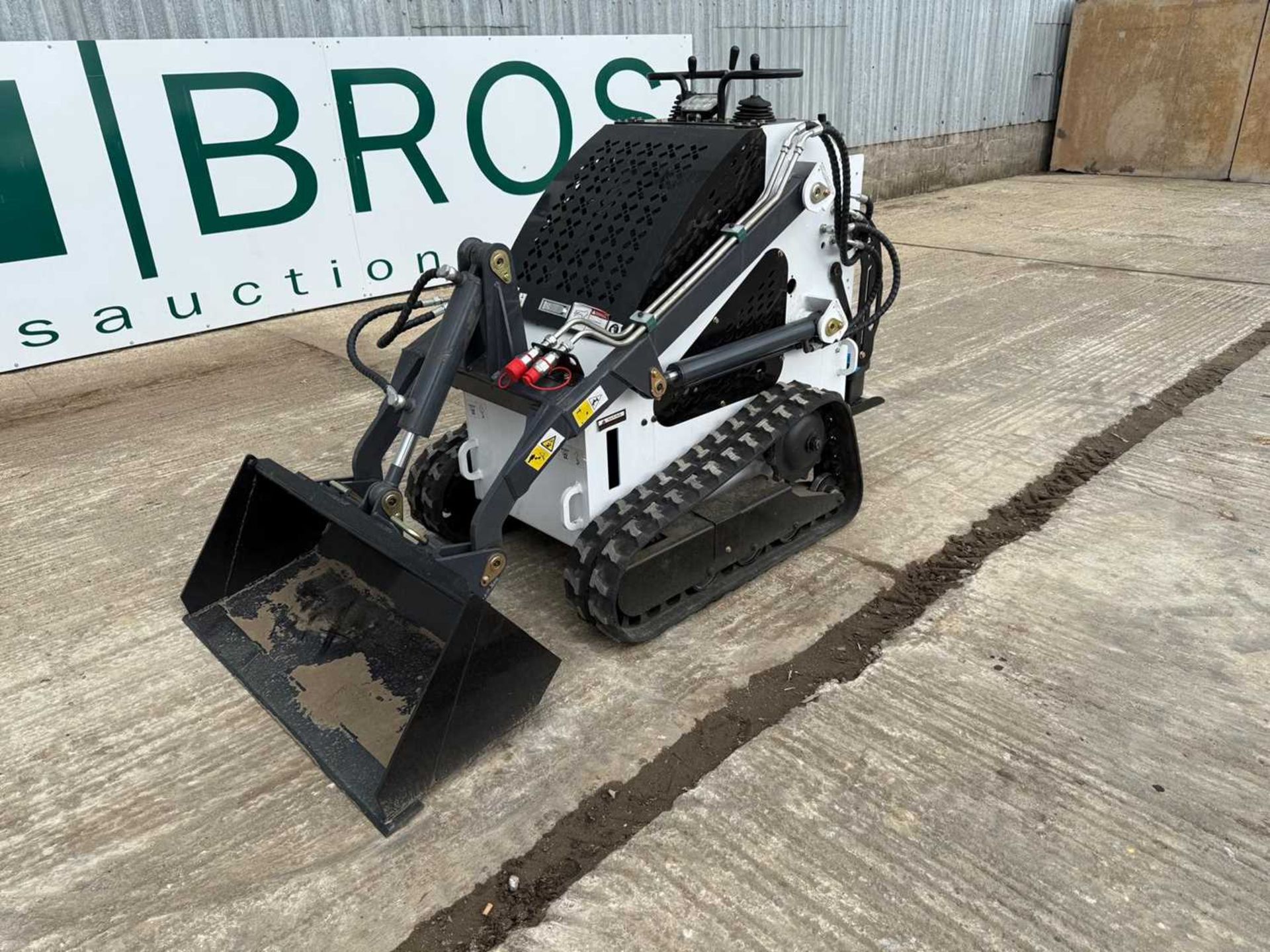 2025 LIHUA LRT460 Tracked Pedestrian Skidsteer Loader, Piped, Bucket ...