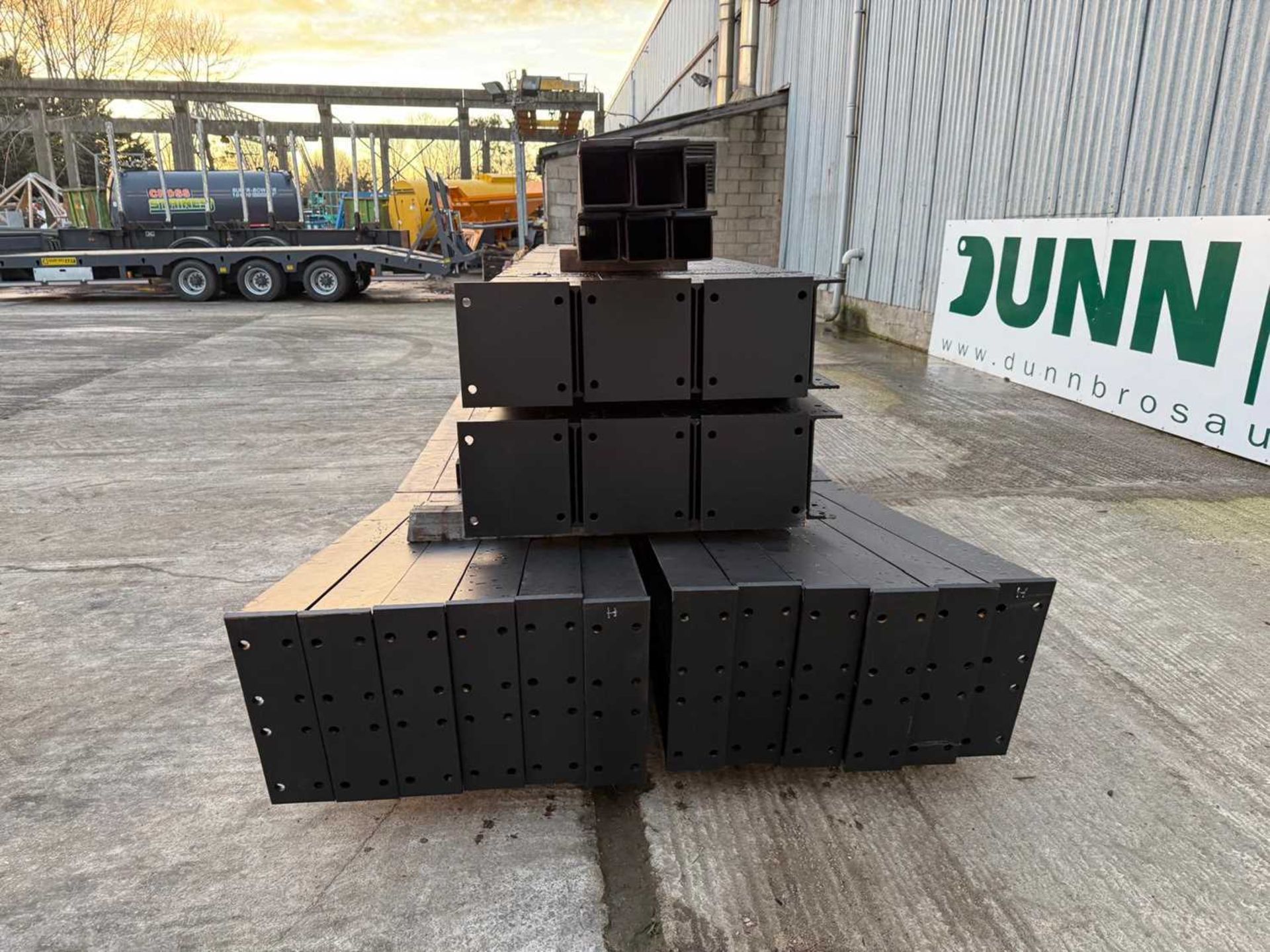 Steel Frame Building 100` x 50` x 20` , 5No 20` Bays 12 Degree Pitch ...