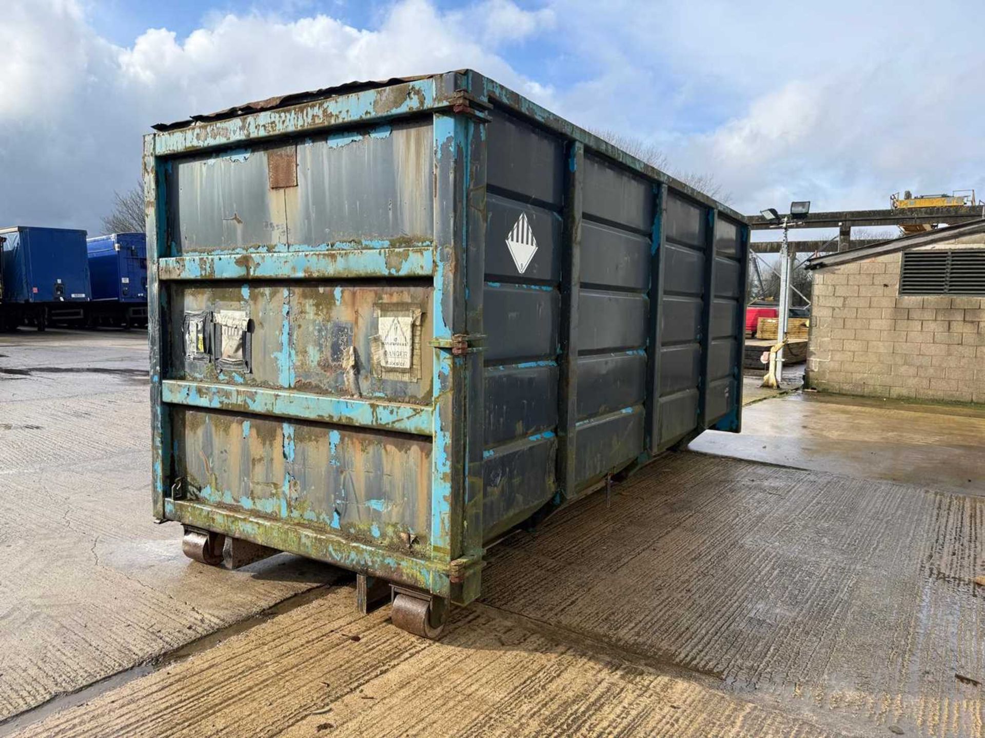 35 Yard Enclosed RORO Skip To Suit Hook Loader