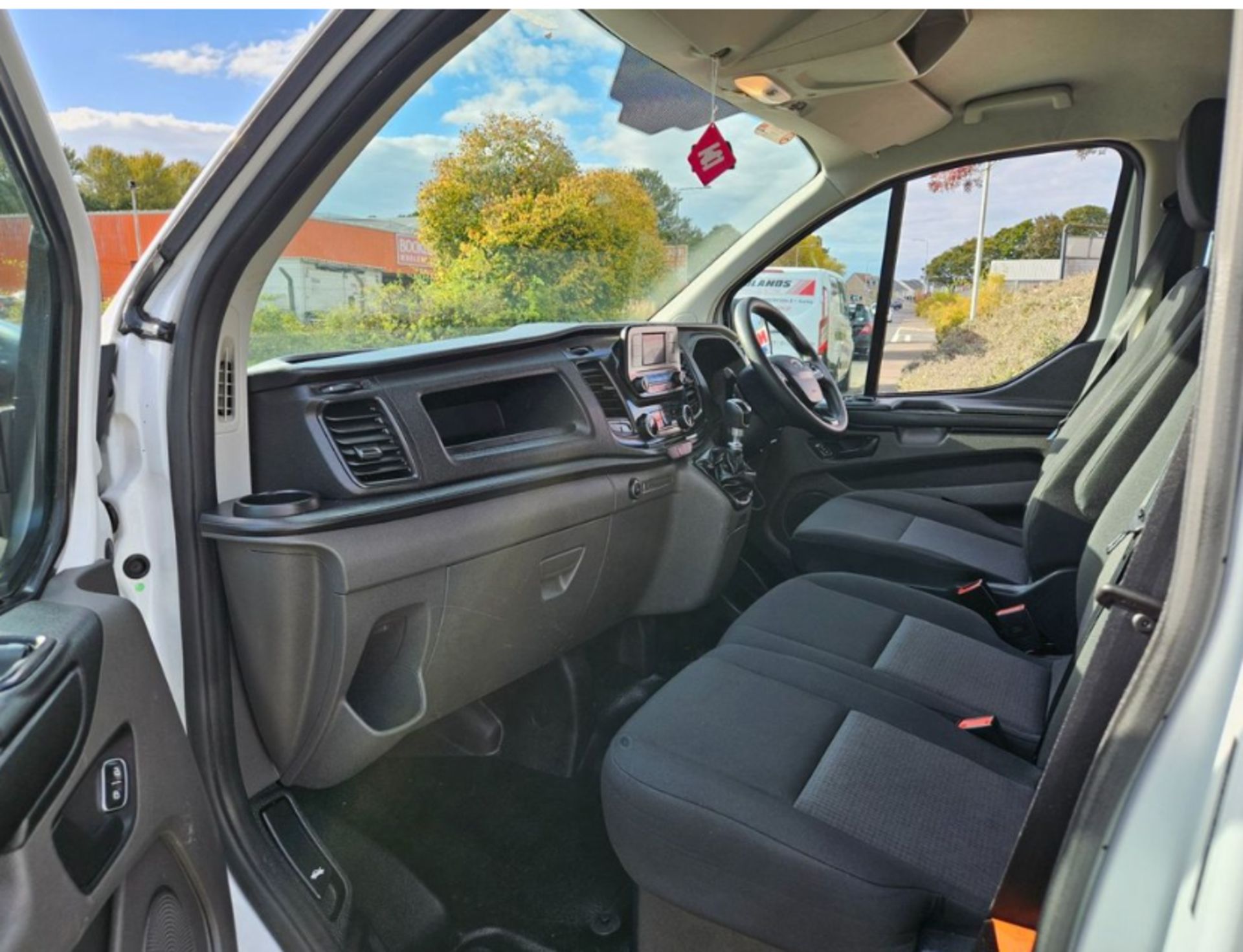 2020 Ford Transit Custom 300 Leader SWB Panel VanAs of report date (27 ...