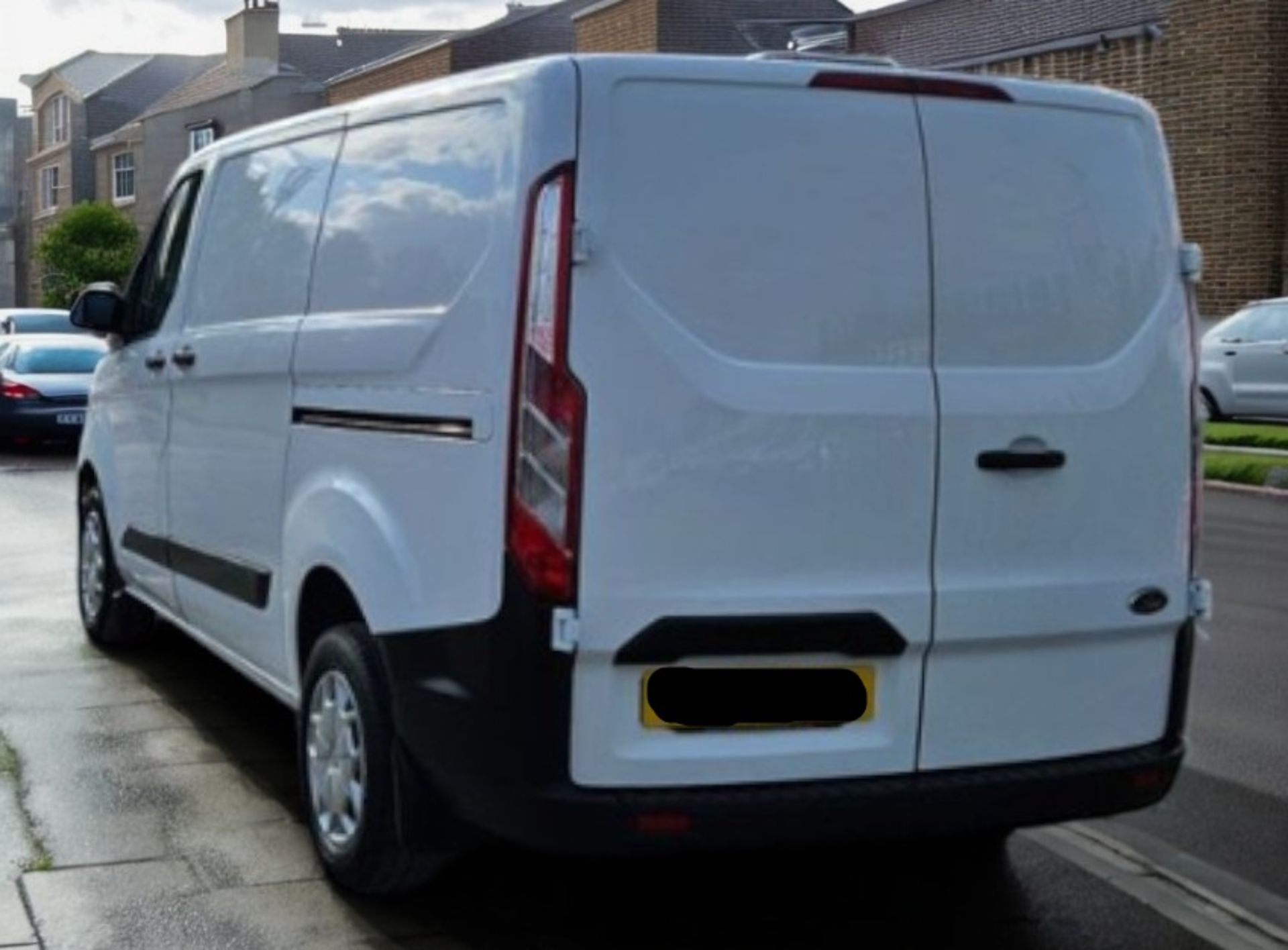 2020 Ford Transit Custom 300 Leader SWB Panel VanAs of report date (27 ...