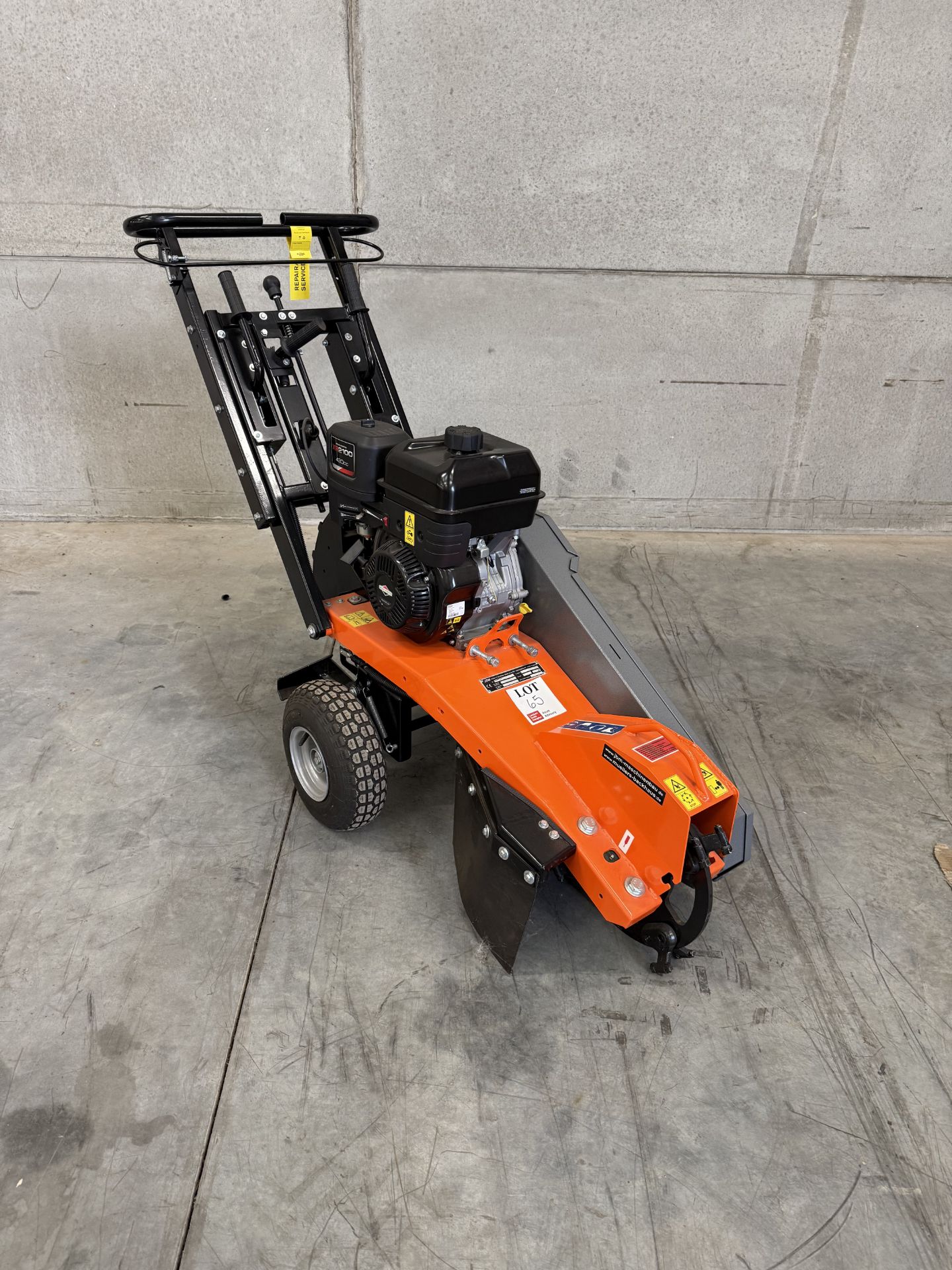 JBM 1466BT mobile stump grinder Serial Number: 146615622Additional ...