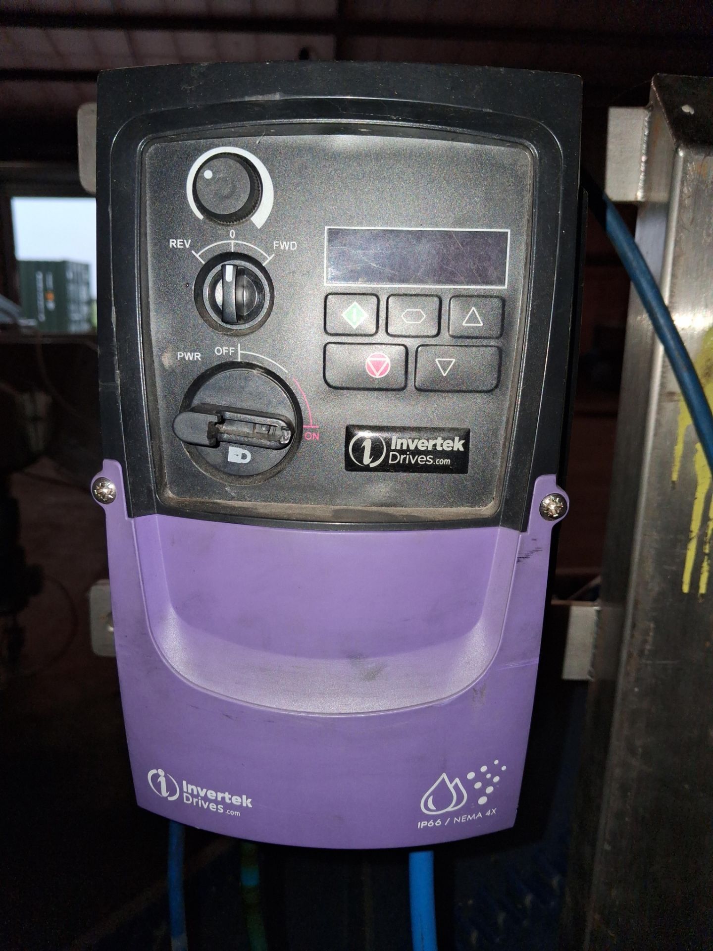 Combination Lazy susan and stainless steel feed conveyor. 2018 Syspal ...