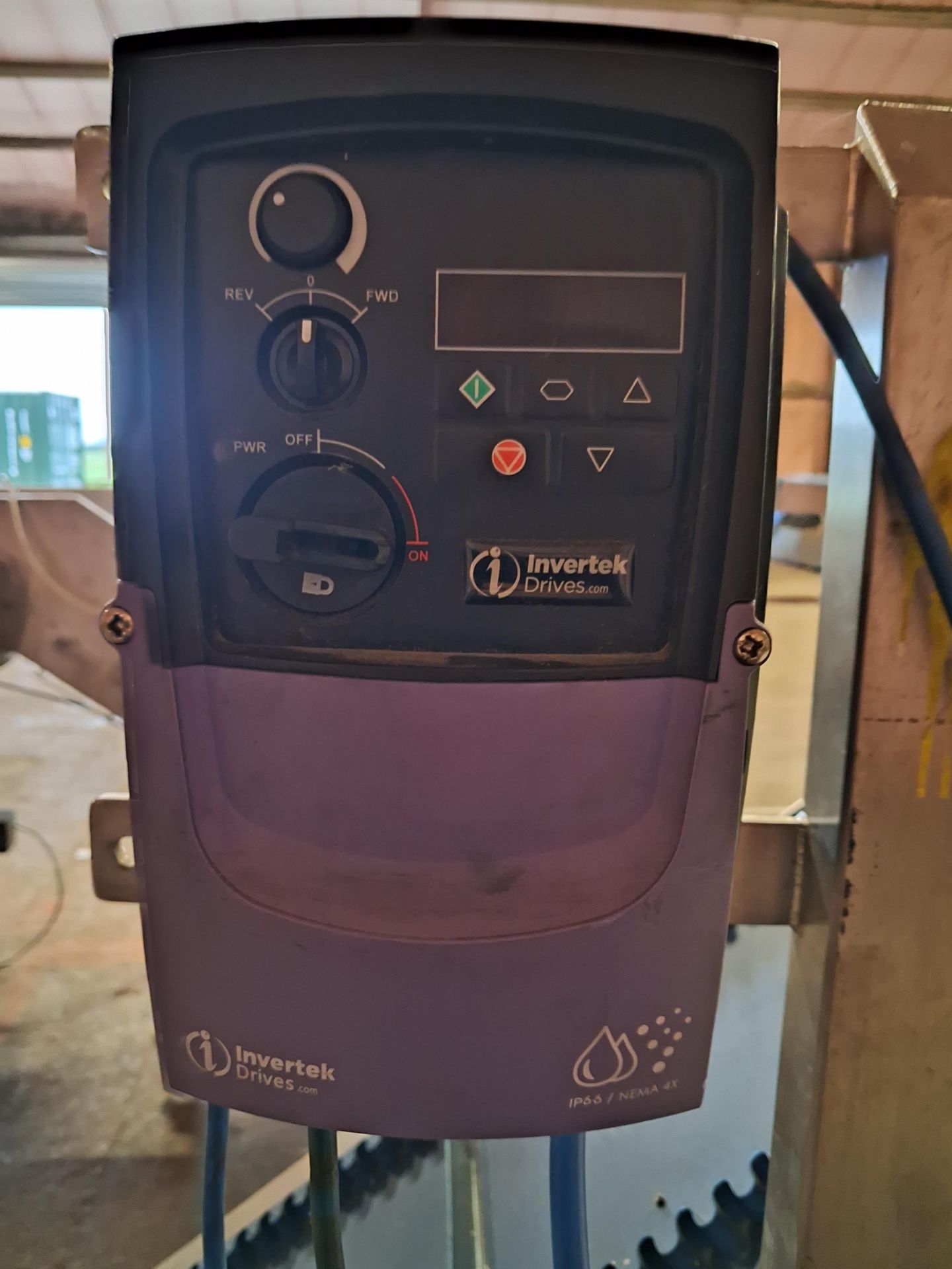 Combination Lazy susan and stainless steel feed conveyor. 2018 Syspal ...