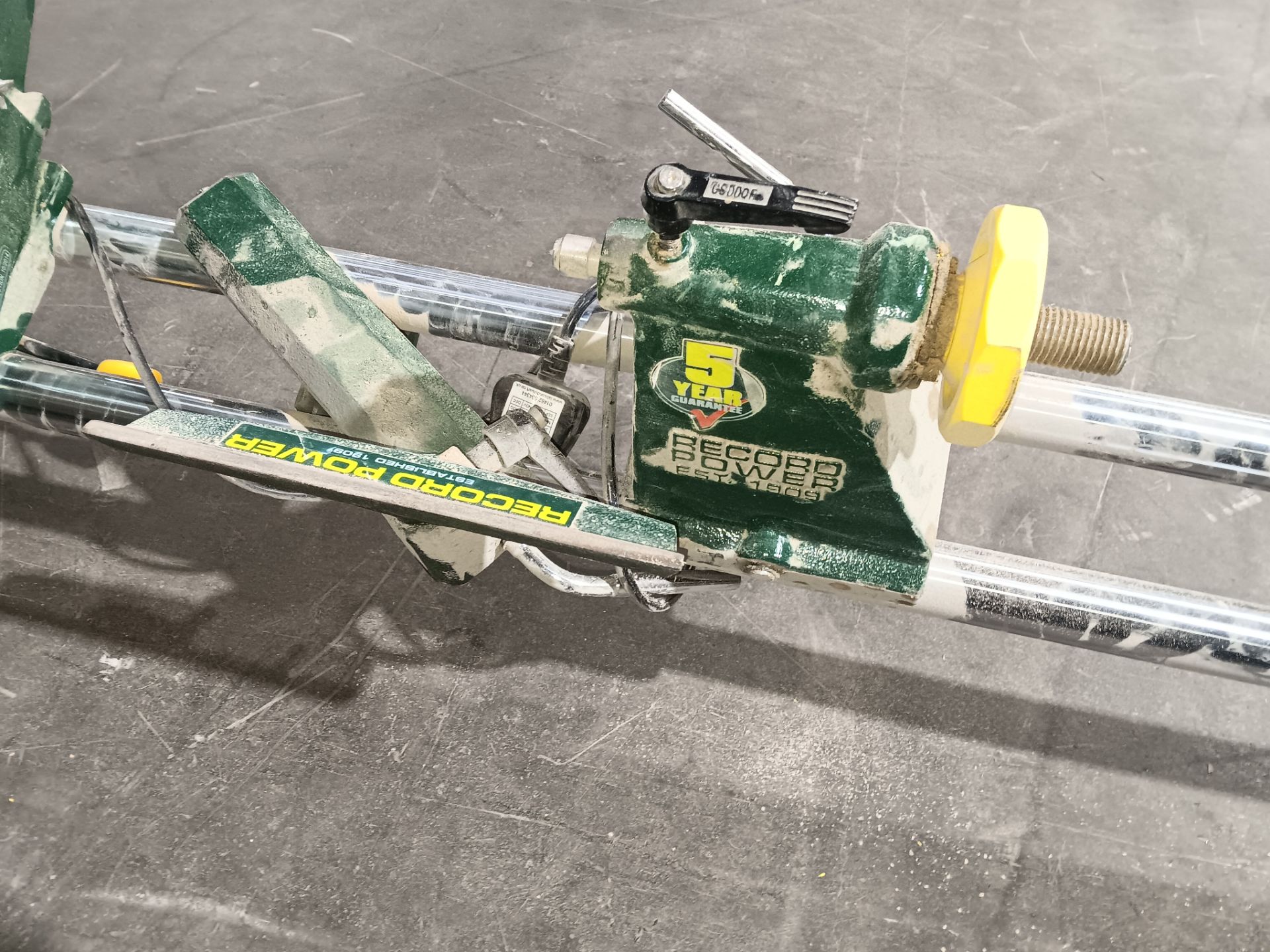 Record Power CL3 Wood Turning Lathe. Please note this lot has a £5 plus ...