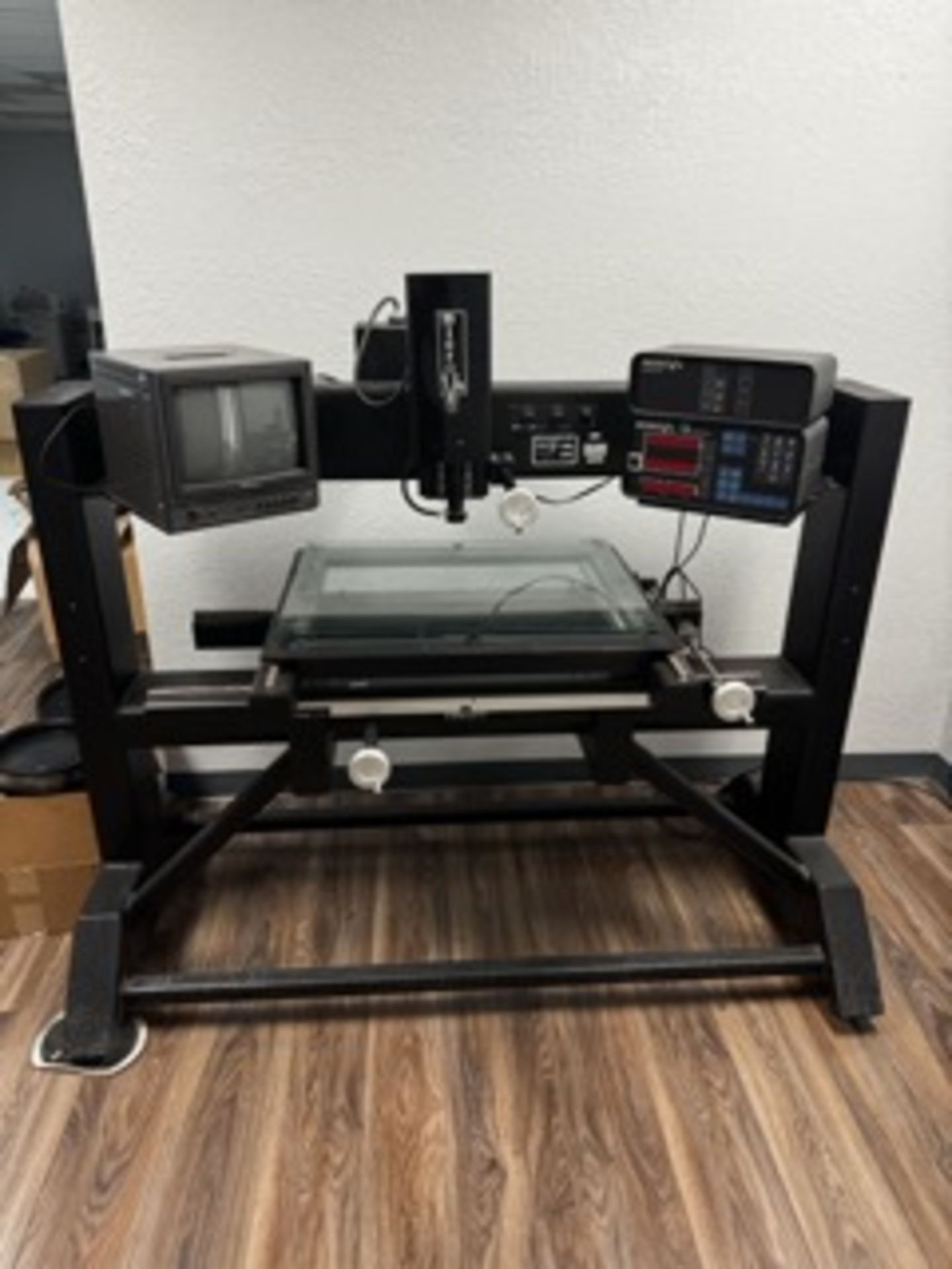 Micro Vu M24X13 Manual Matrix Video Measuring System SN 4416 | Assets ...