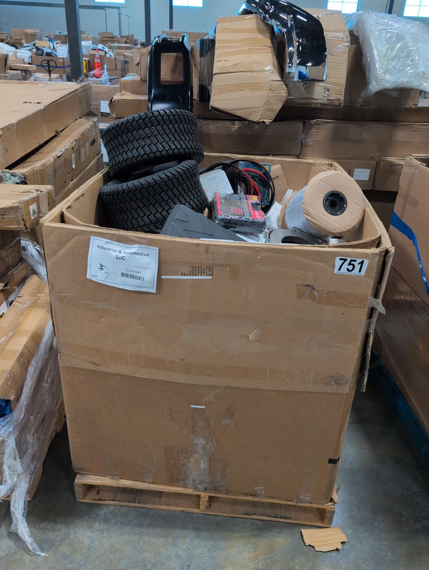 Tires common in industrial automotive, slide bush, duct tape, socket ...