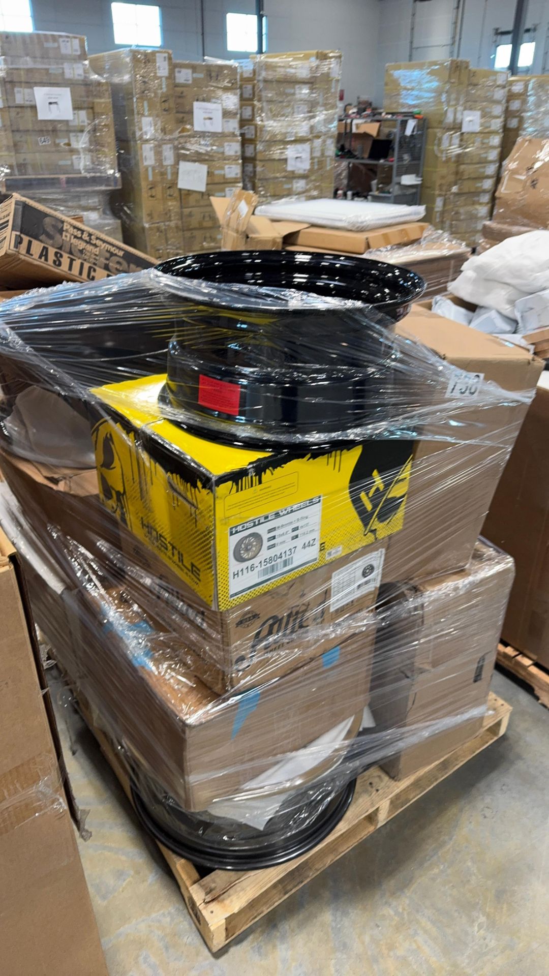 Pallet of rims