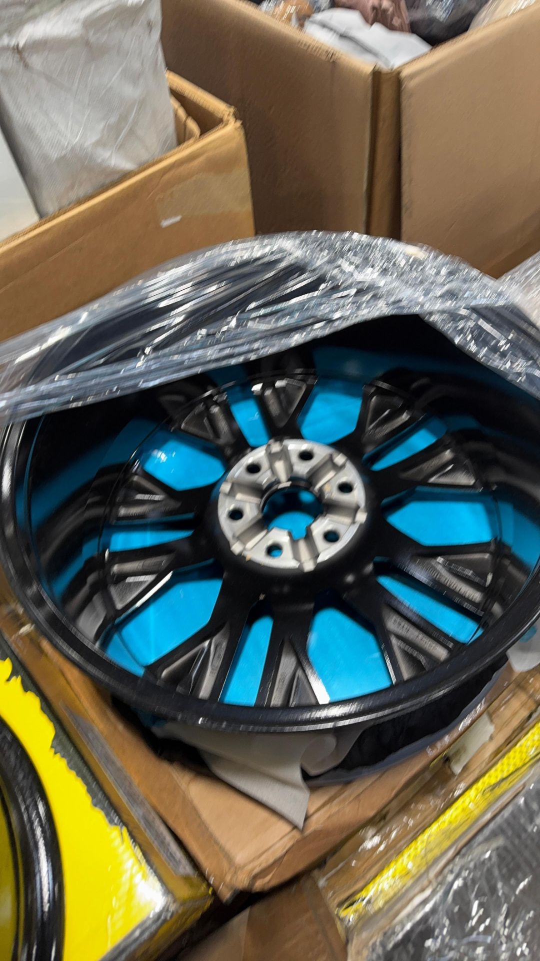 Pallet of rims