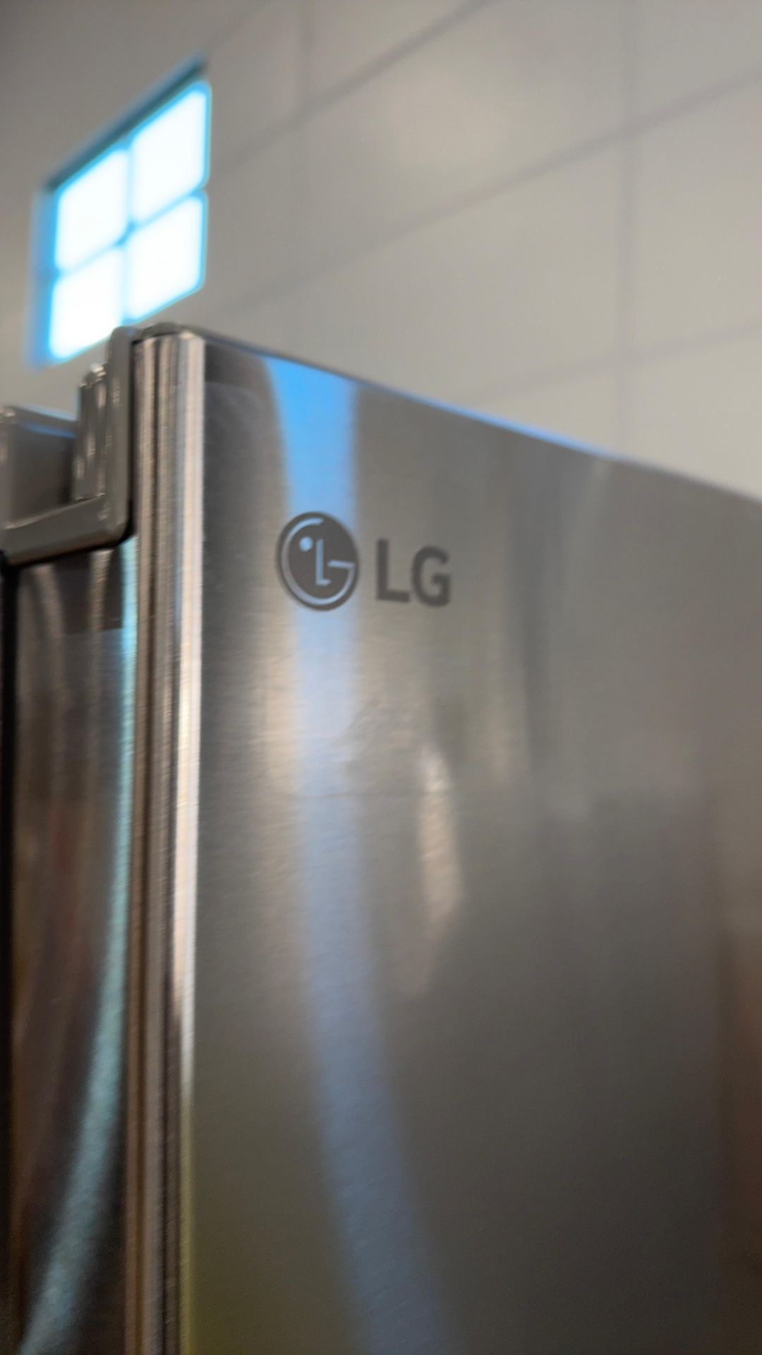 Lg fridge/freezer used/ customer return