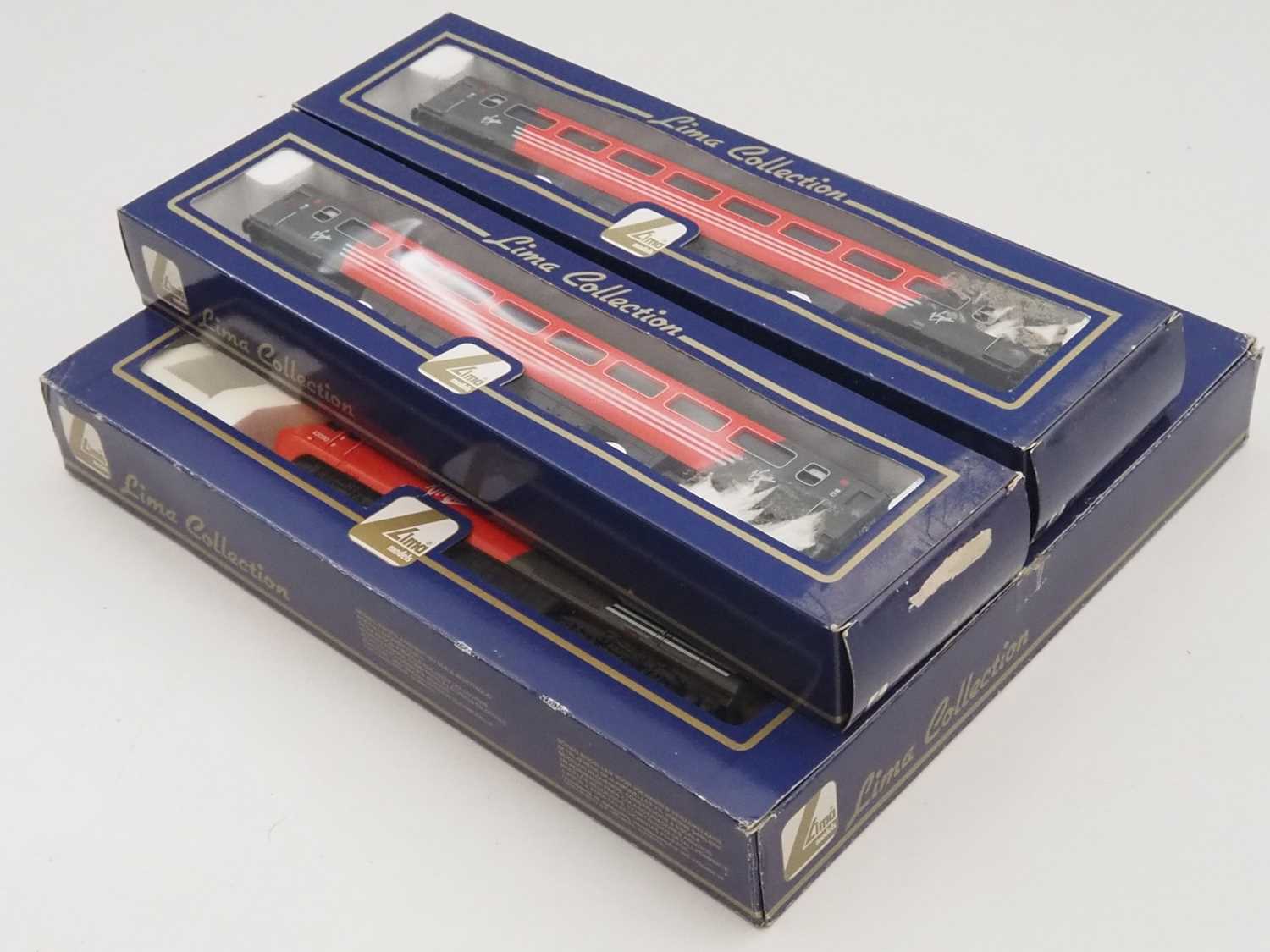 LIMA OO gauge 4-car HST in Virgin livery together with an additional ...