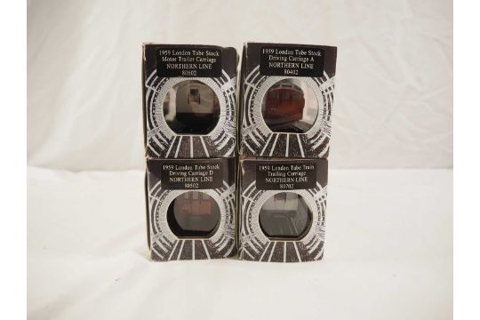 EFE 1:76 scale 4-car London Underground unpowered 1959 tube stock set ...