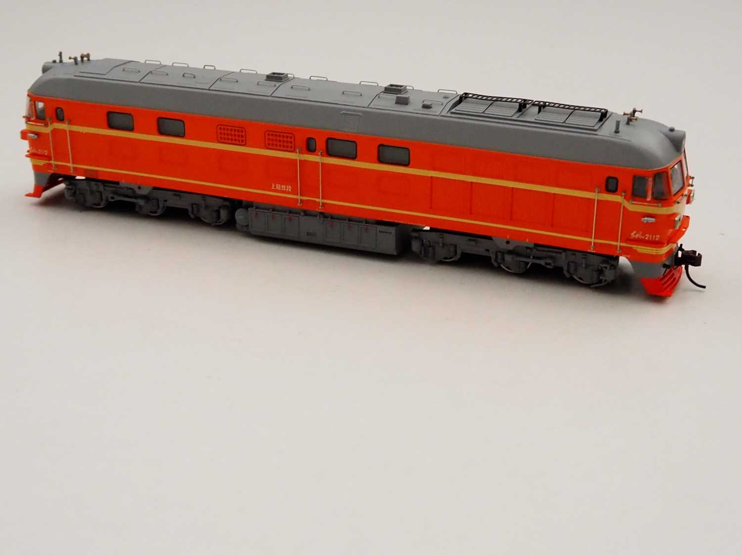 BACHMANN HO gauge pair Chinese Outline diesel locomotives comprising a ...