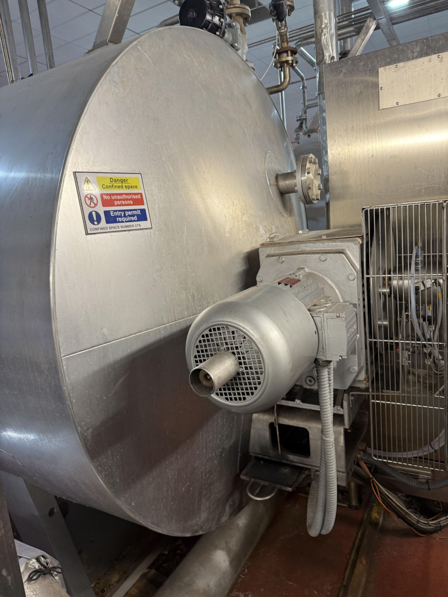 1 x Steriflow 5 basket retort. Model 1851 R. Rotating drum. Inlet ...