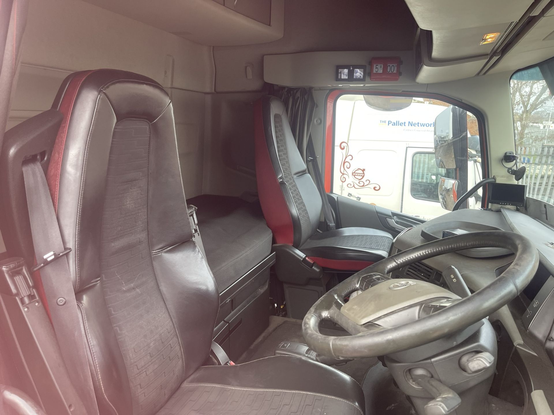 Volvo FH 460 6x2 Tractor Unit with high top sleeper cabRegistration ...