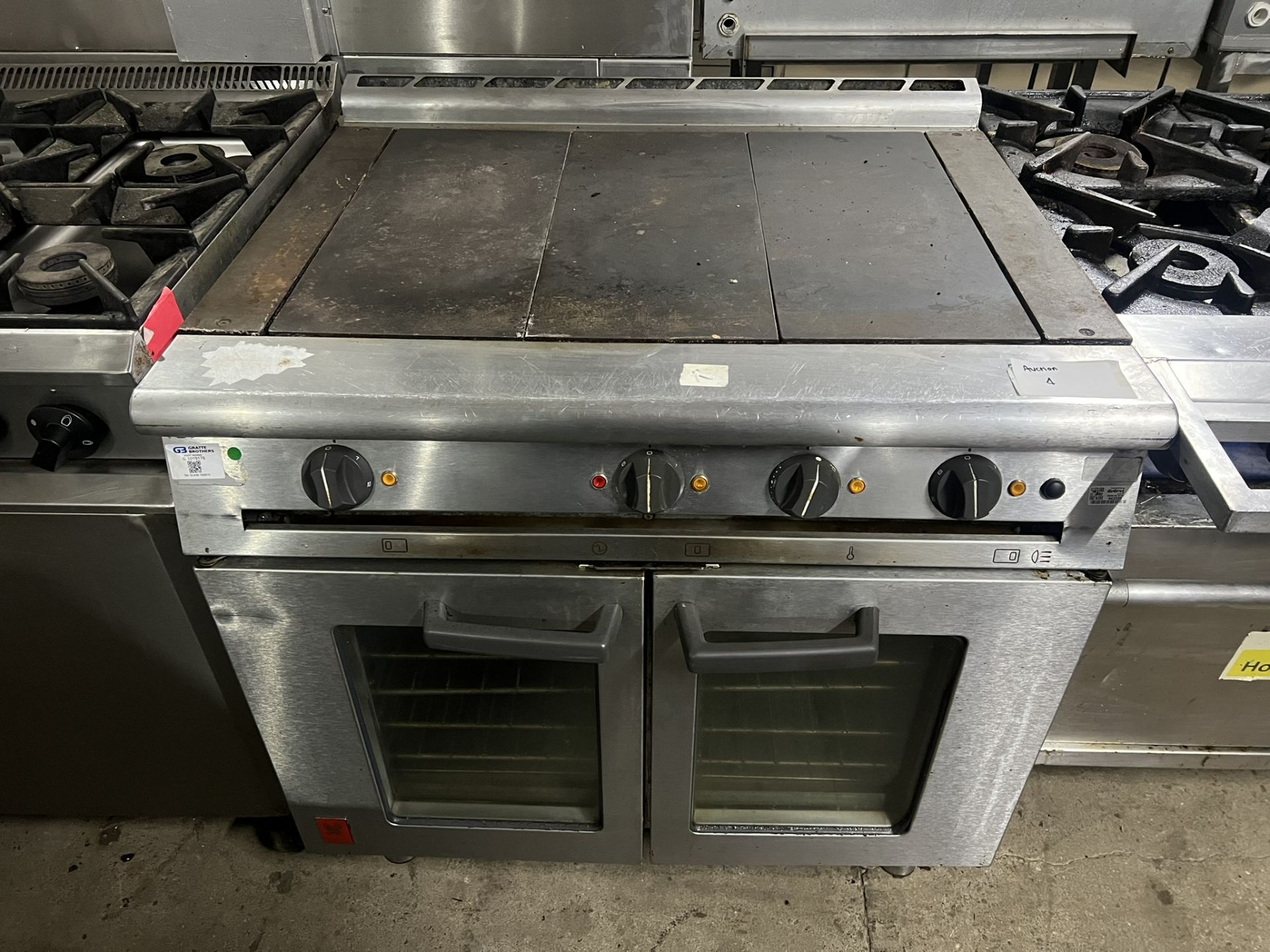 Falcon 3-Zone Flat Grill Range (Natural Gas) - W900 x D770 x H930 mm
