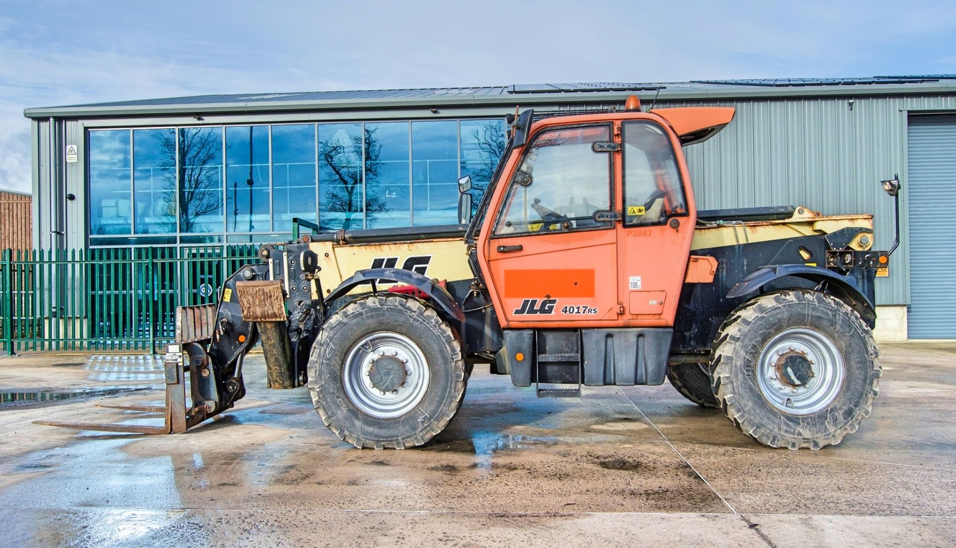 JLG 4017 RS 17 metre telescopic handler Year: 2016 S/N: 1160008210 ...
