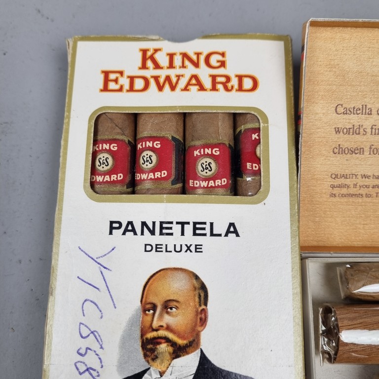 Various individually wrapped Cigars in non-matching tins/boxes ...