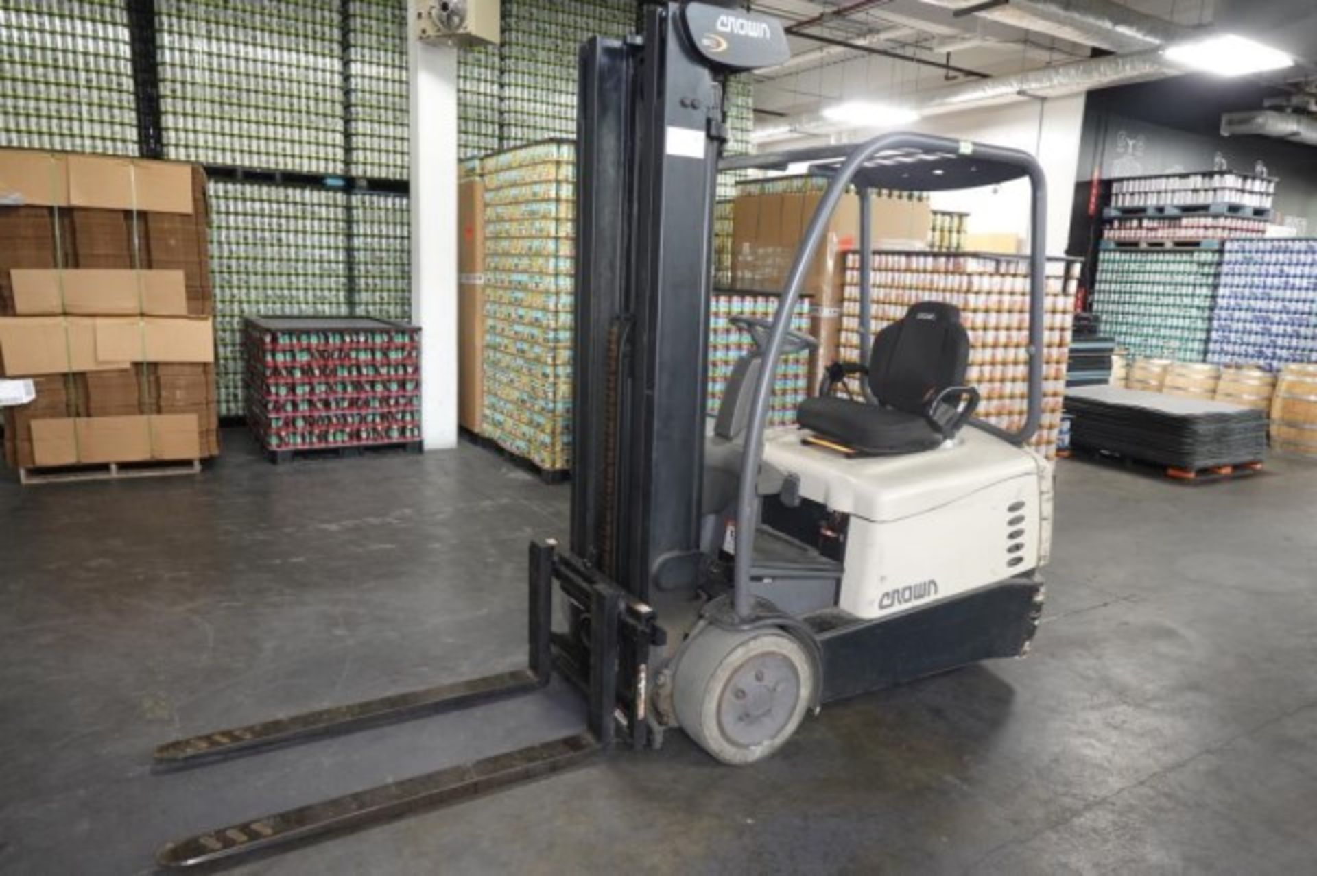 Crown SC5225-35 36V Electric Forklift With Sideshift, Double Reach Mast ...