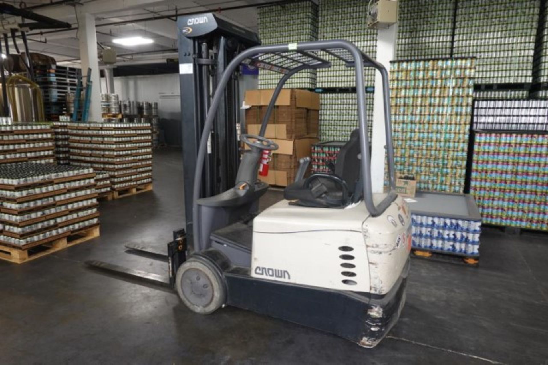Crown SC5225-35 36V Electric Forklift With Sideshift, Double Reach Mast ...