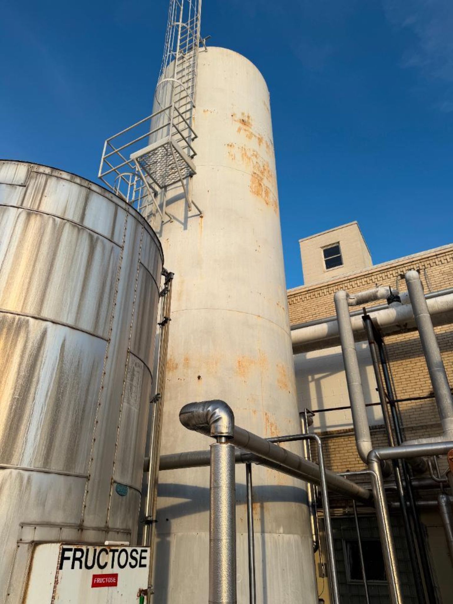 Vertical Raw Silo - 30,000 Gallon, Painted Outside, Front Agitation ...