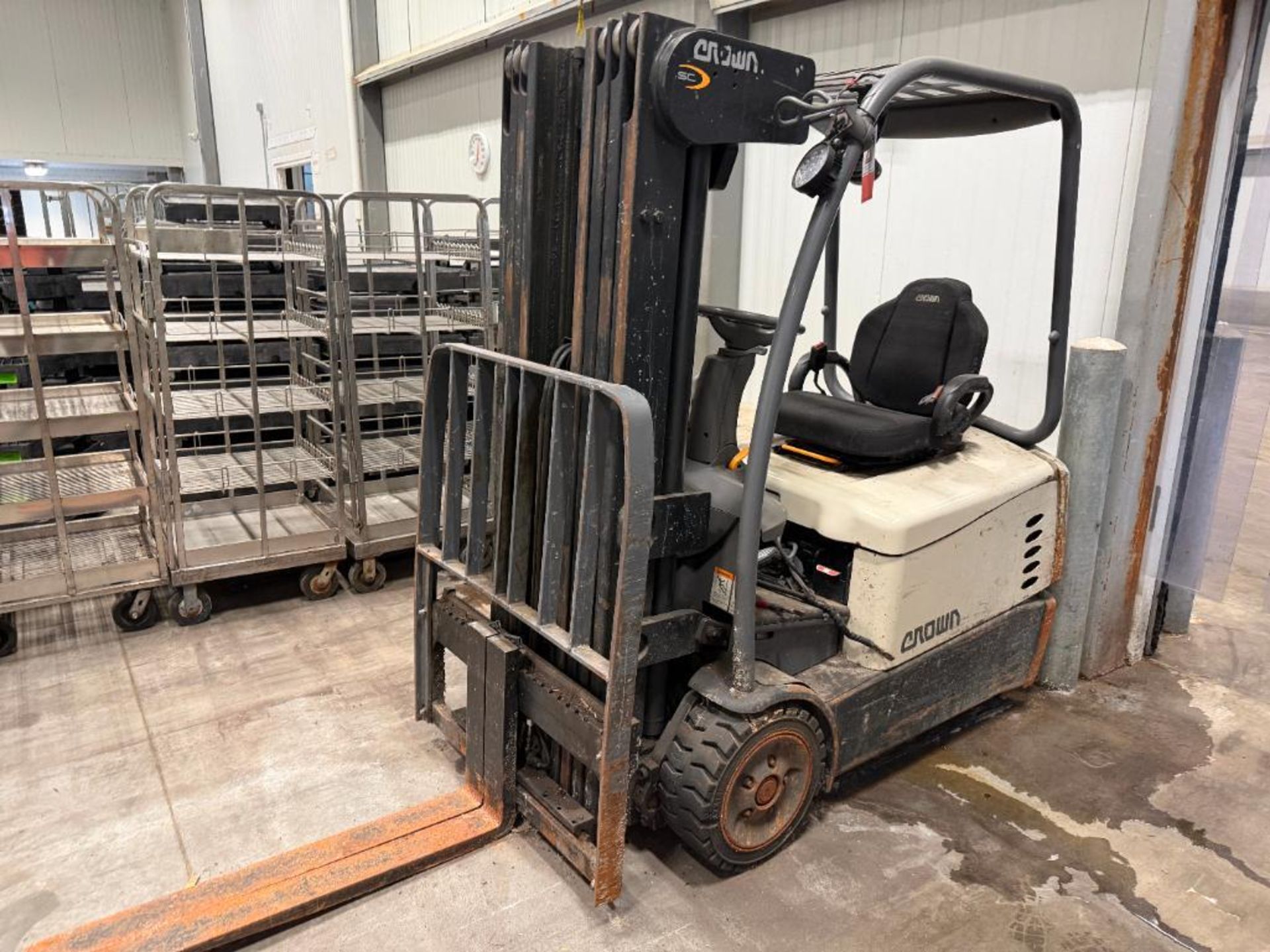 Sit-down Electric Forklift - Crown, Model 5700 Series, S/N: Unknown ...