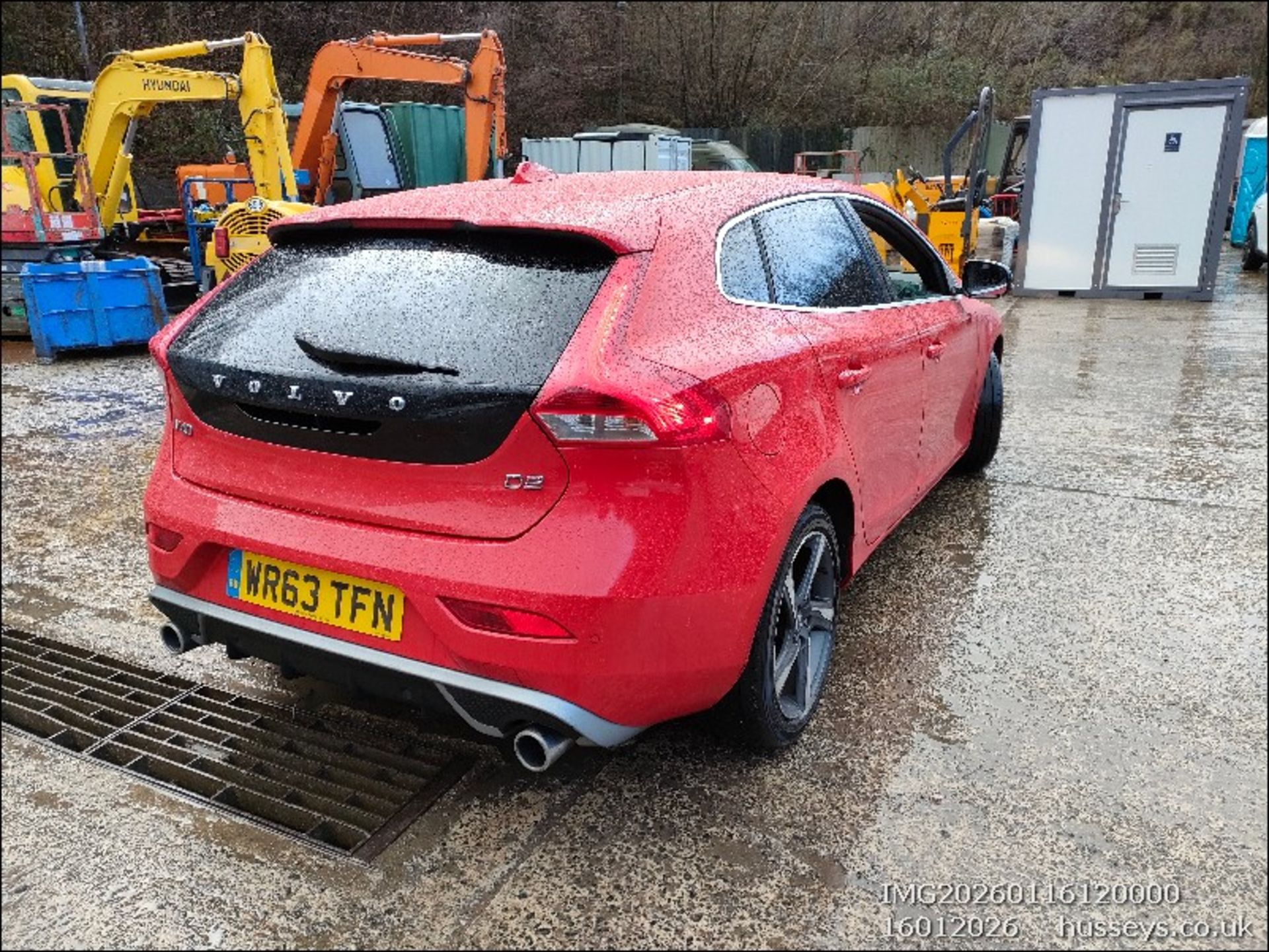 13/63 VOLVO V40 R-DESIGN D2 1560cc 6 Spd Manual Diesel 5 Dr H/Back (Red ...