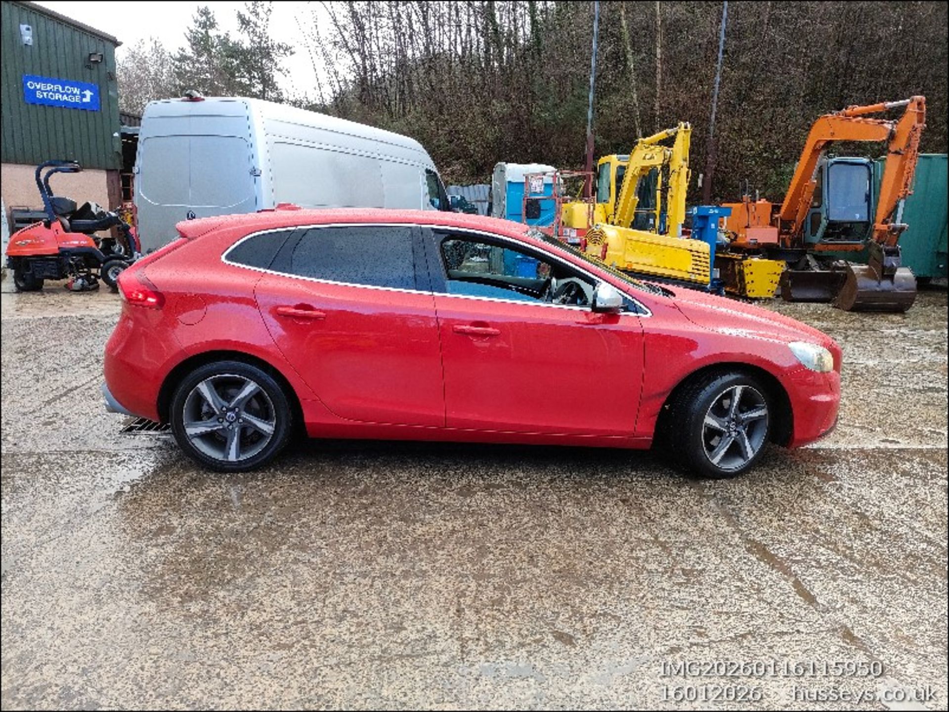 13/63 VOLVO V40 R-DESIGN D2 1560cc 6 Spd Manual Diesel 5 Dr H/Back (Red ...