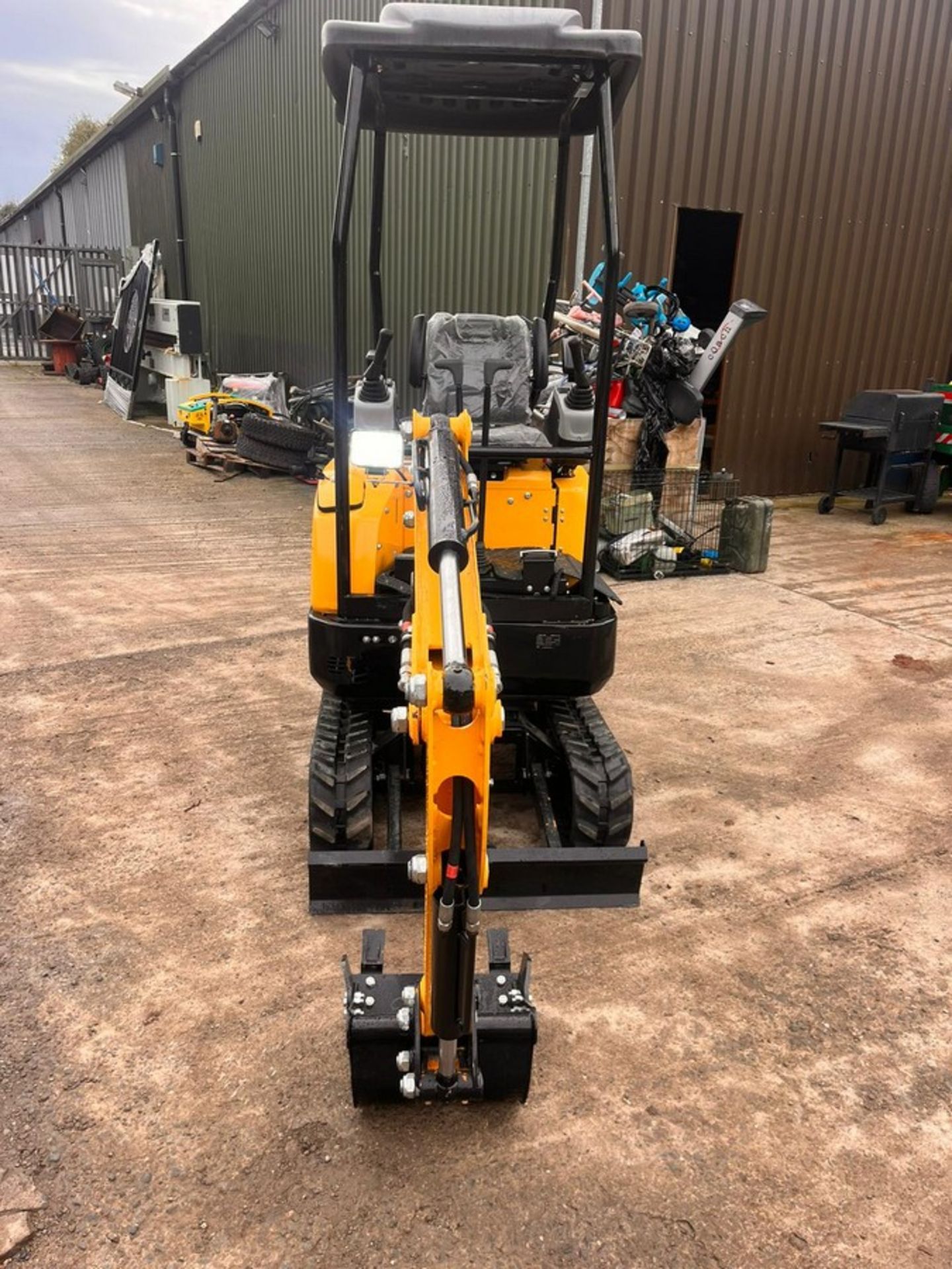 JPC KV15 MINI DIGGER 2025 UNUSED C.W SERVO CONTROLS FITTED WITH 1 ...