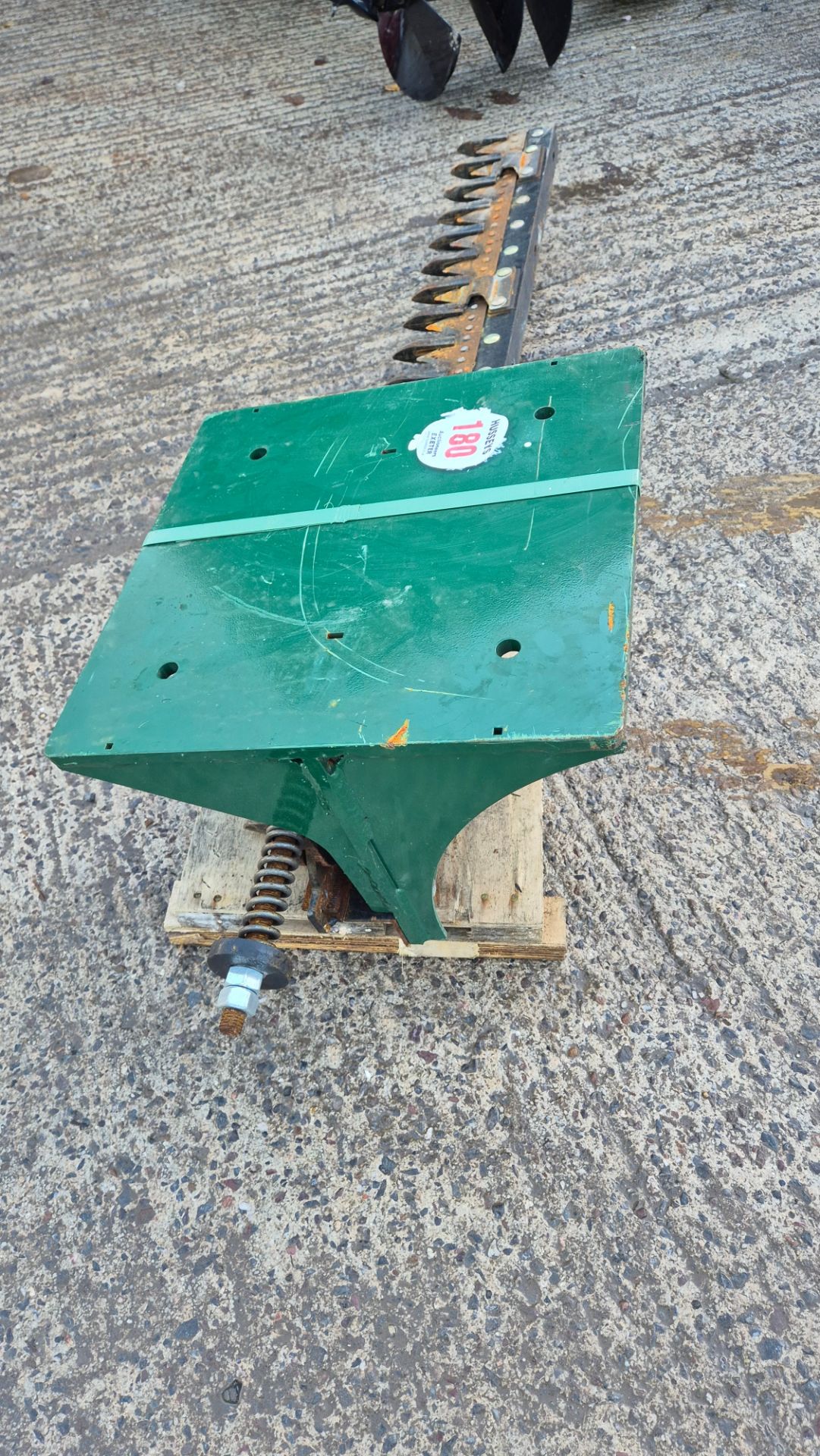 UNUSED HYDRAULIC FINGER BAR MOWER TO SUIT MINI DIGGER