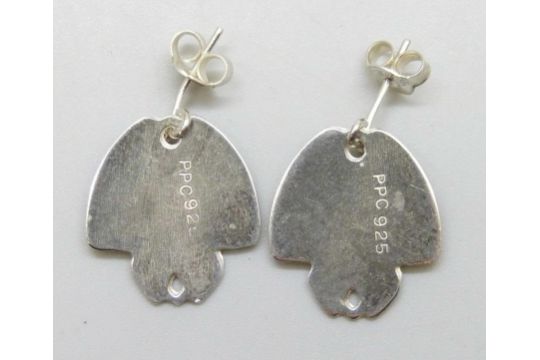 Pat Cheney, a pair of Scottish silver and enamel drop earrings, 2.1cm