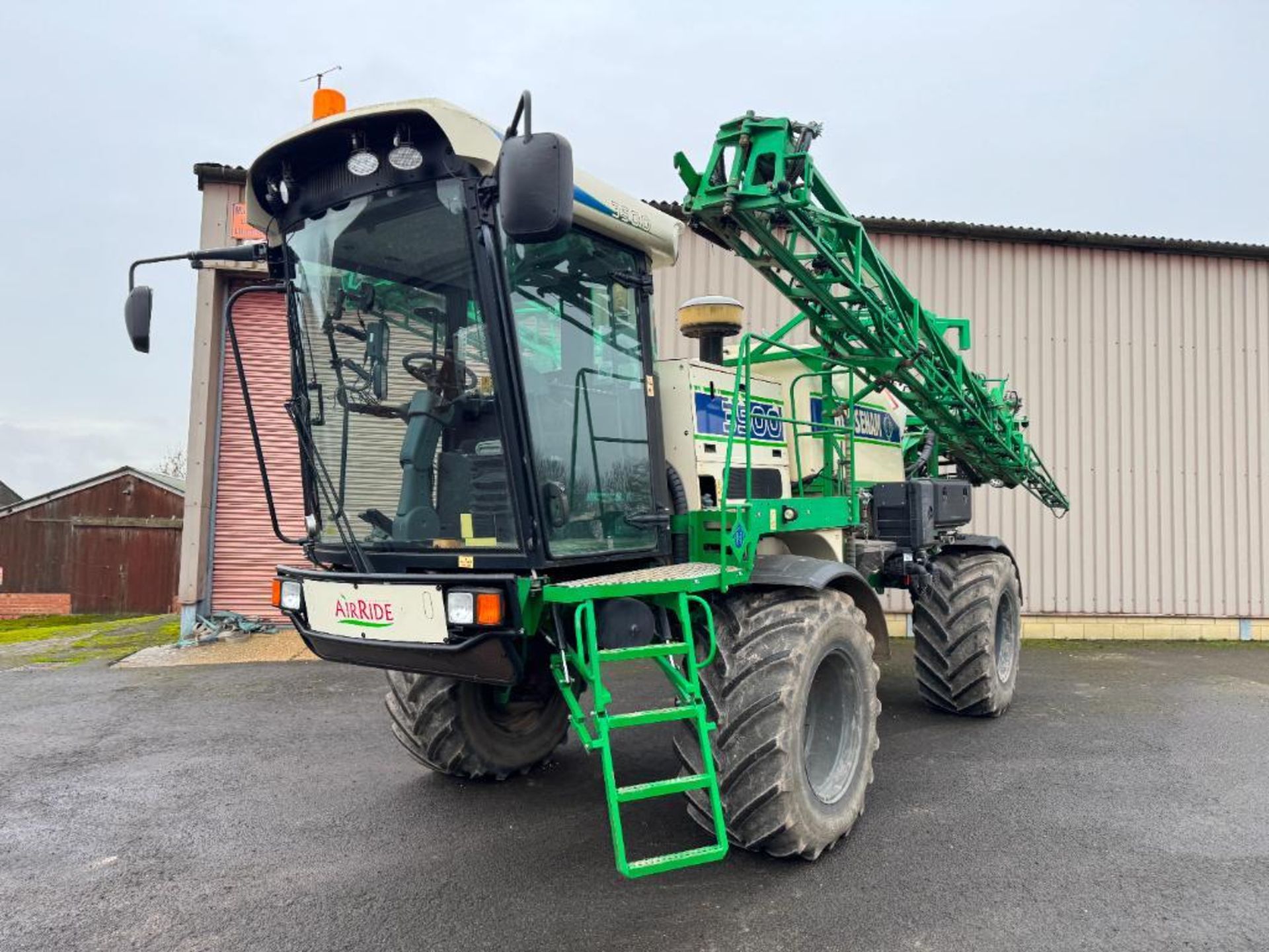 2012 Househam AR3500+ 28m self-propelled sprayer with 3,500l tank ...