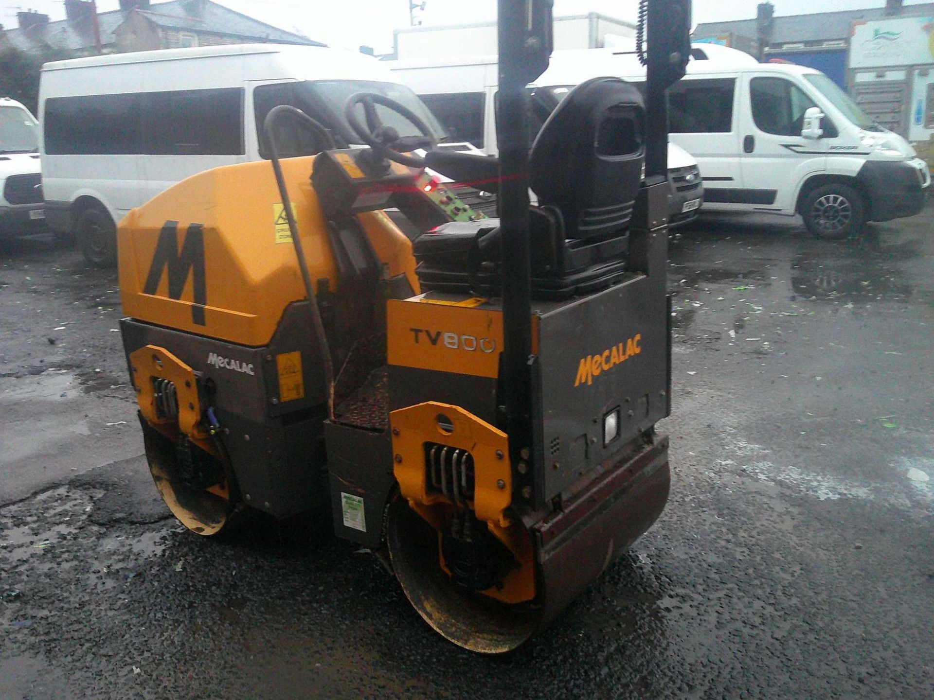 MECALAC TV800 ROLLER