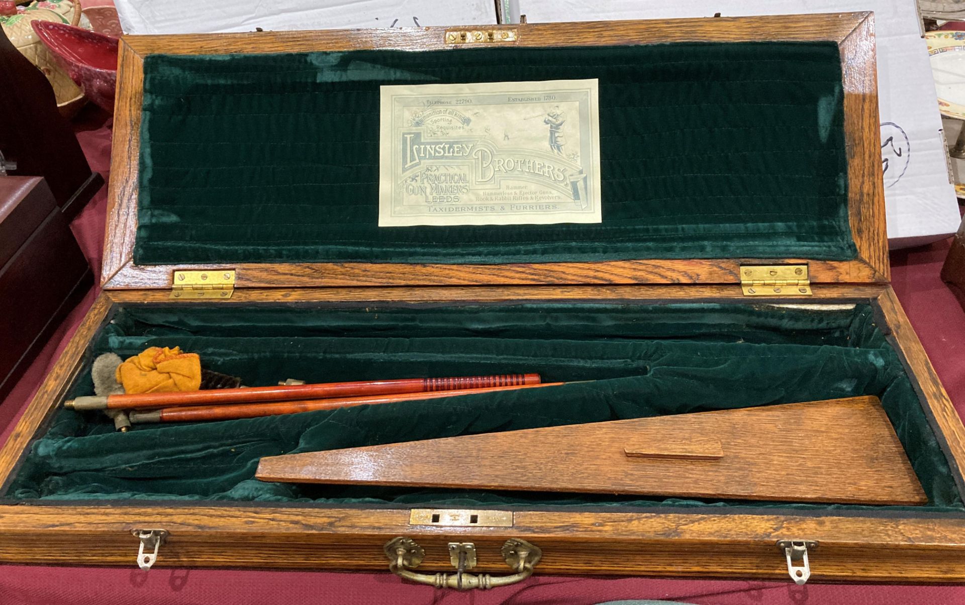 An oak gun case with label Linsley Brothers, Leeds, complete with key ...
