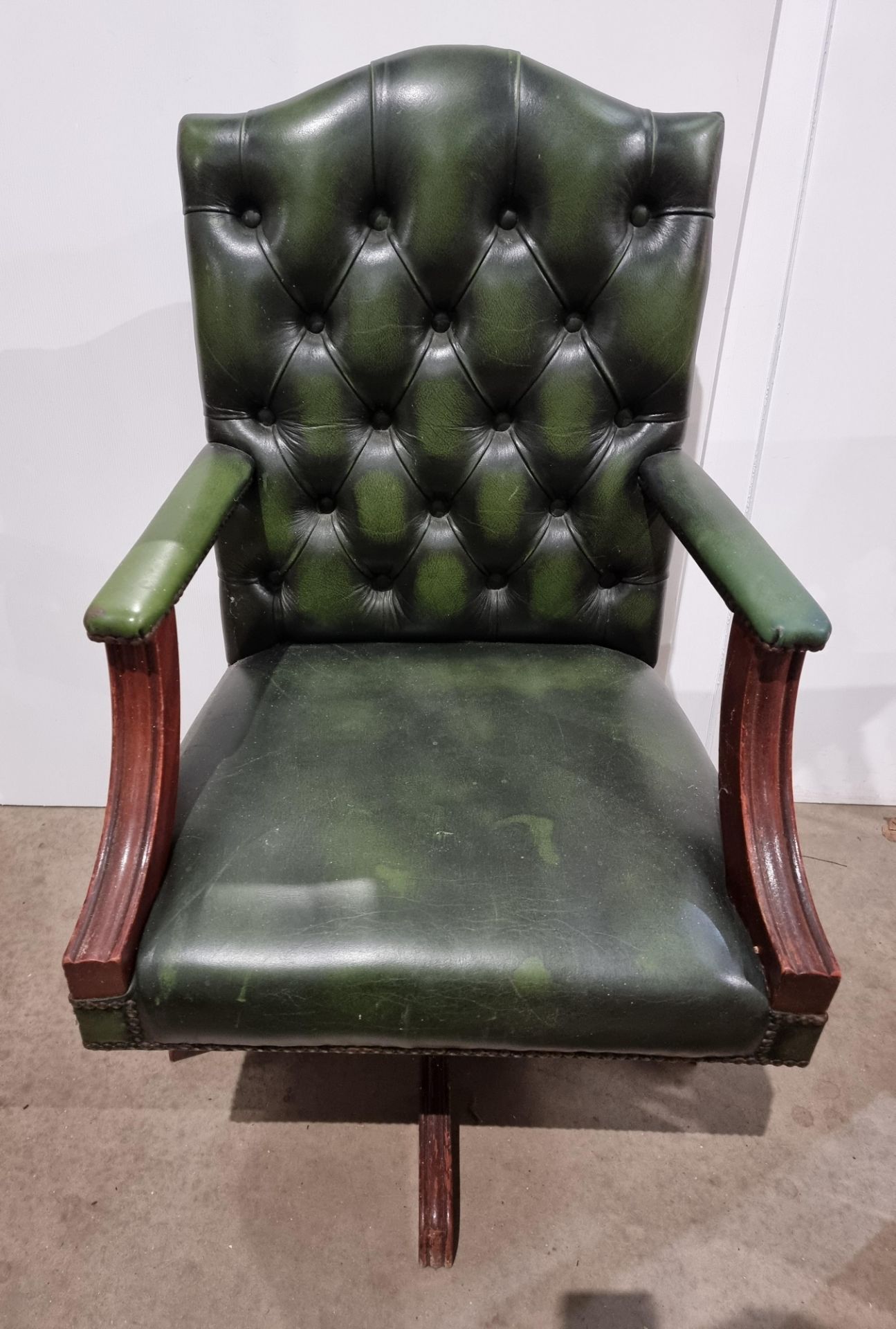 A green leather button back office chair with mahogany frame (CWH Ref ...