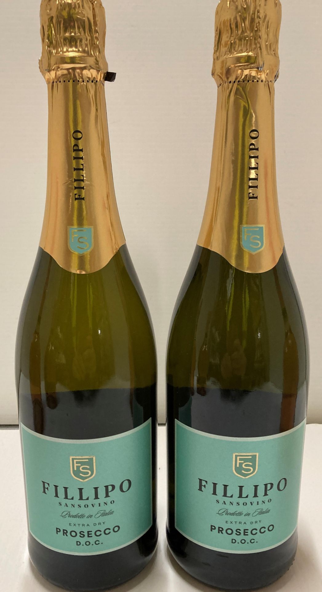 3 x 75cl bottles of Le Clivie Prosecco D.O.C Rose and 2 x 75cl bottles ...