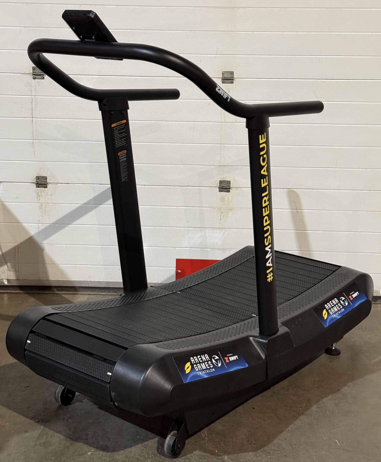 ASSAULT FITNESS Assault Runner Pro athlete powered treadmill (RRP £ ...