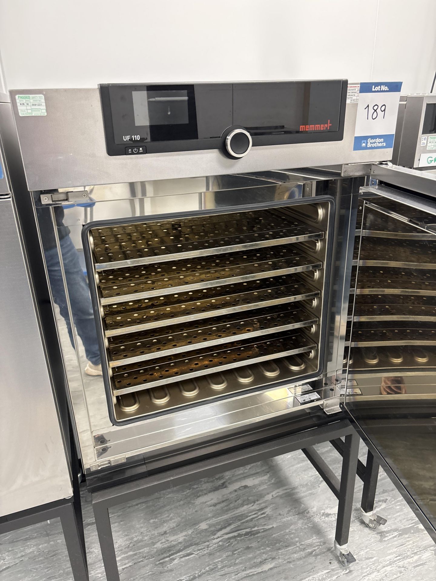 Memmert UF110 Universal lab oven